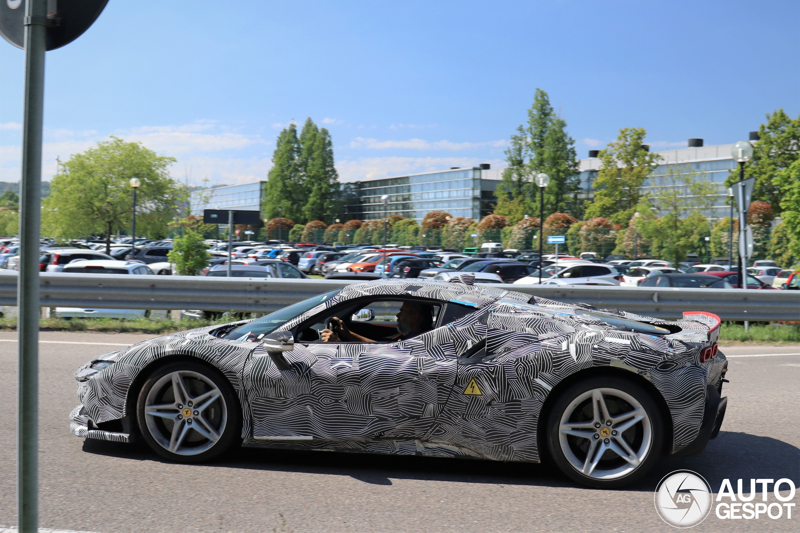 Ferrari 849 Testarossa Mule - 28 September 2025 - Autogespot