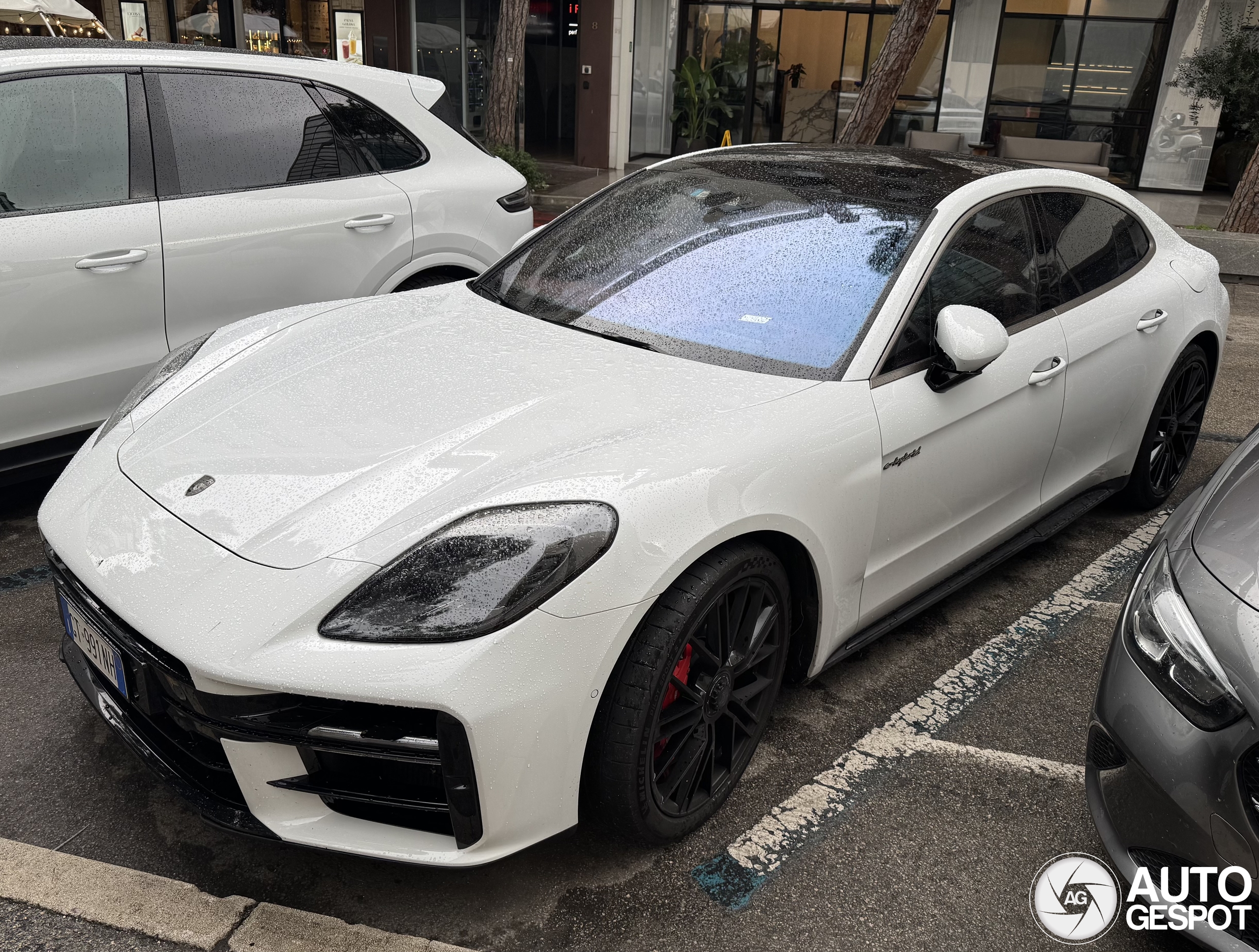 Porsche 972 Panamera Turbo E-Hybrid - 28 September 2025 - Autogespot