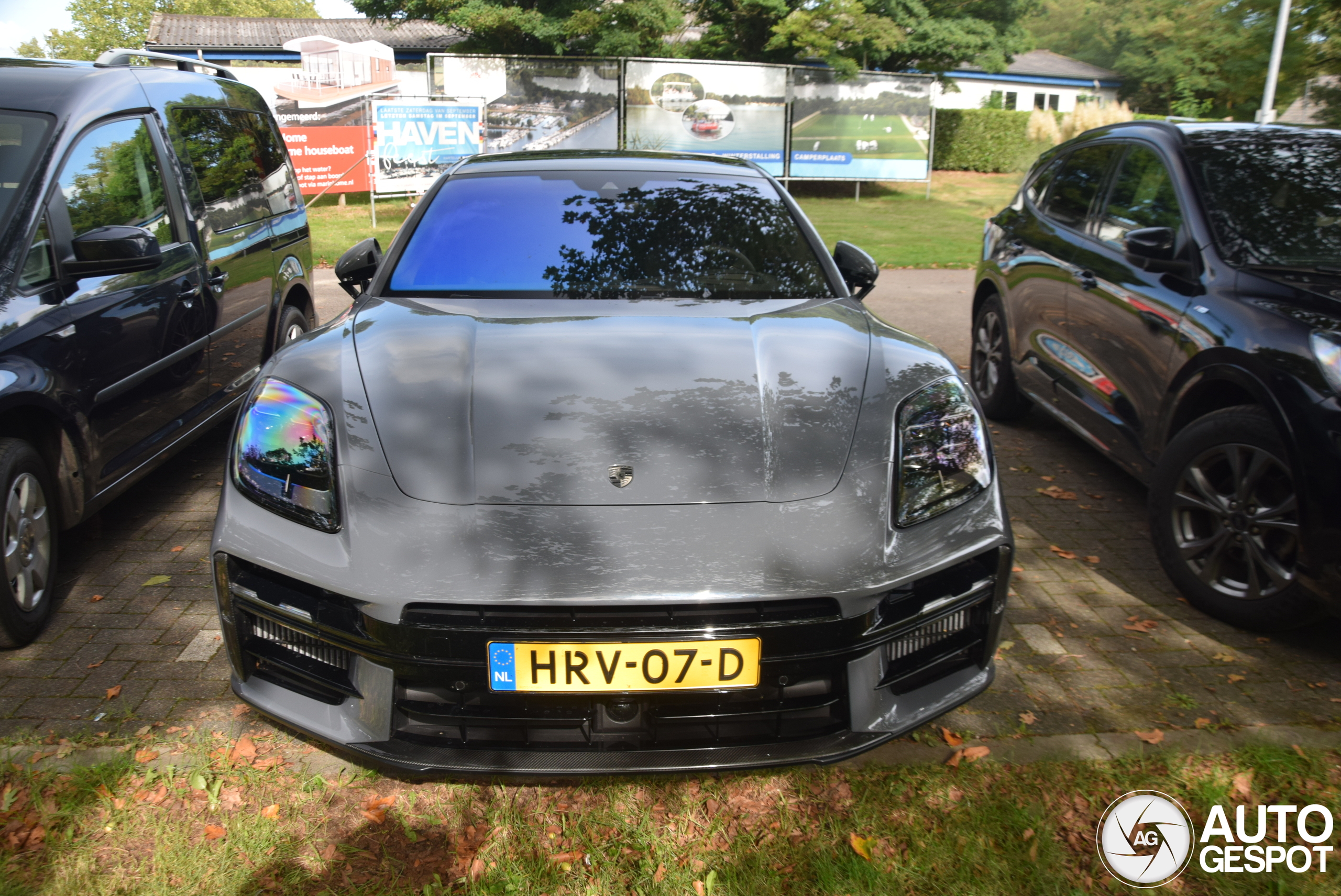 Porsche 972 Panamera Turbo S E-Hybrid - 28 September 2025 - Autogespot