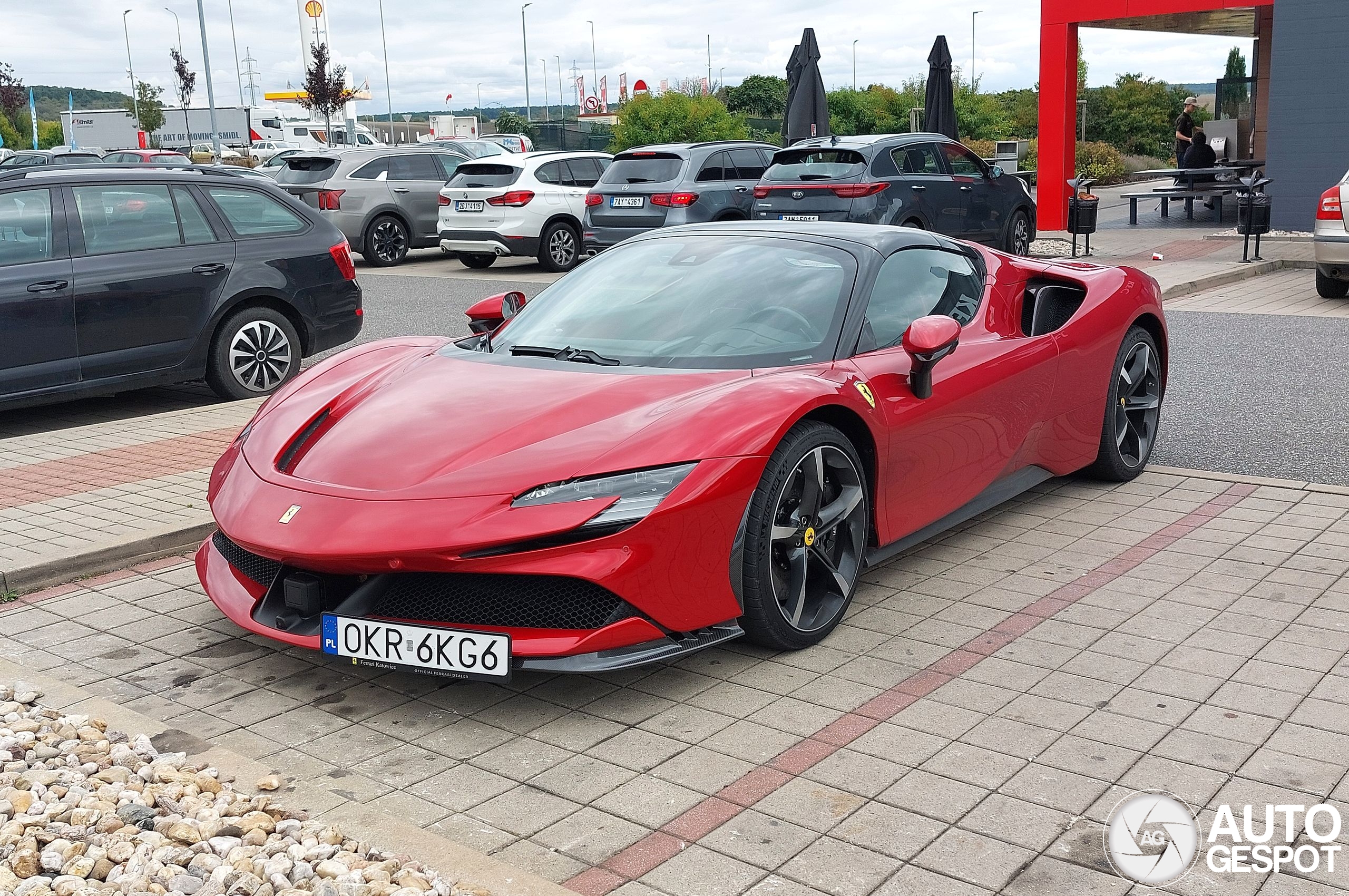 Ferrari SF90 Spider - 30 September 2025 - Autogespot