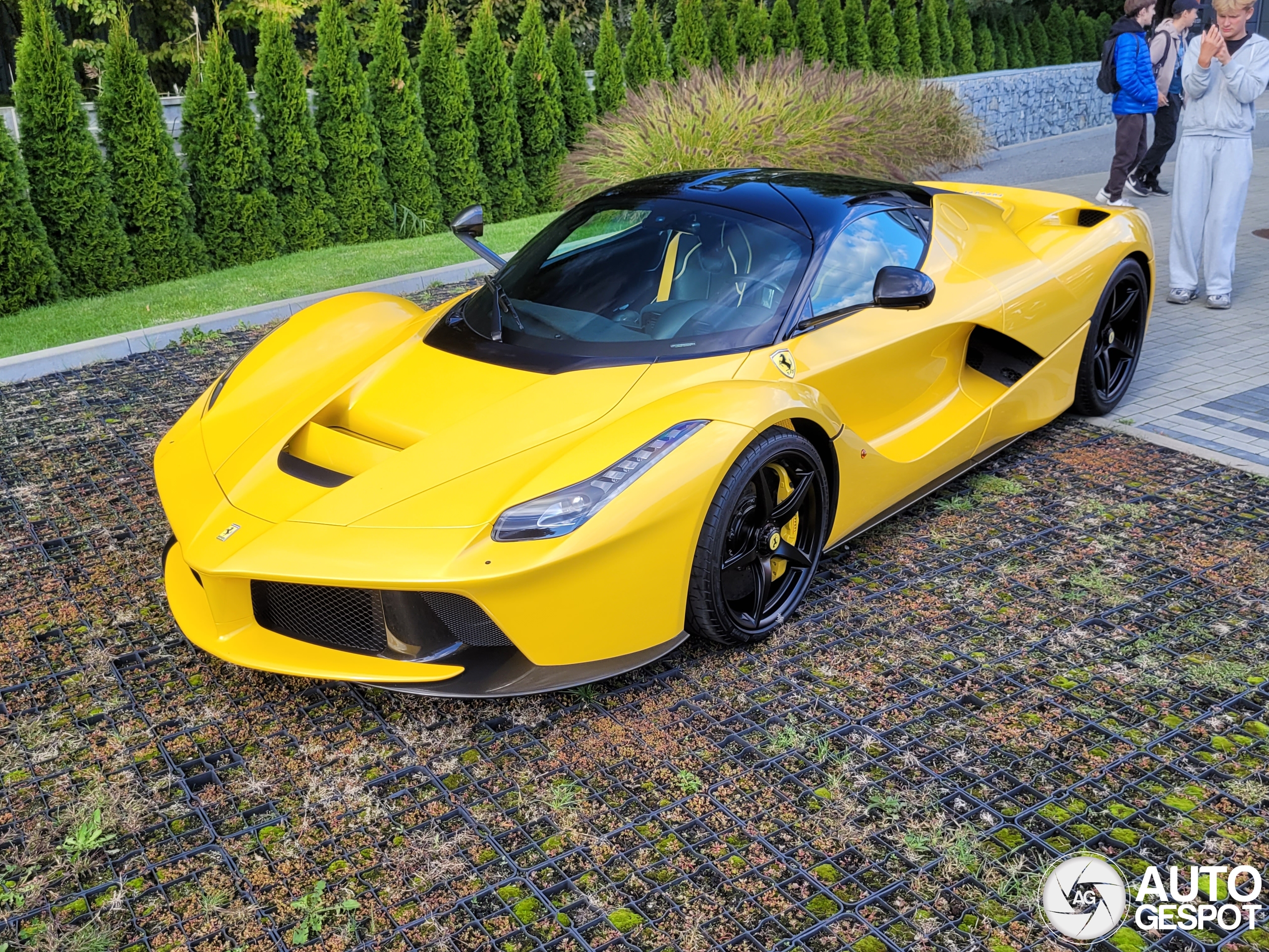 Ferrari LaFerrari - 02 October 2025 - Autogespot