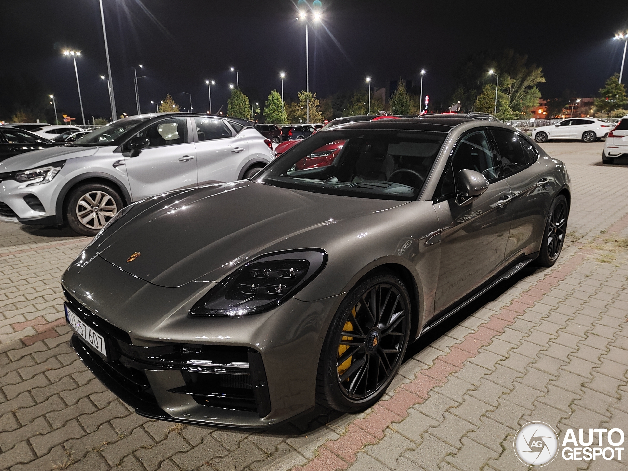 Porsche 972 Panamera Turbo S E-Hybrid - 03 October 2025 - Autogespot