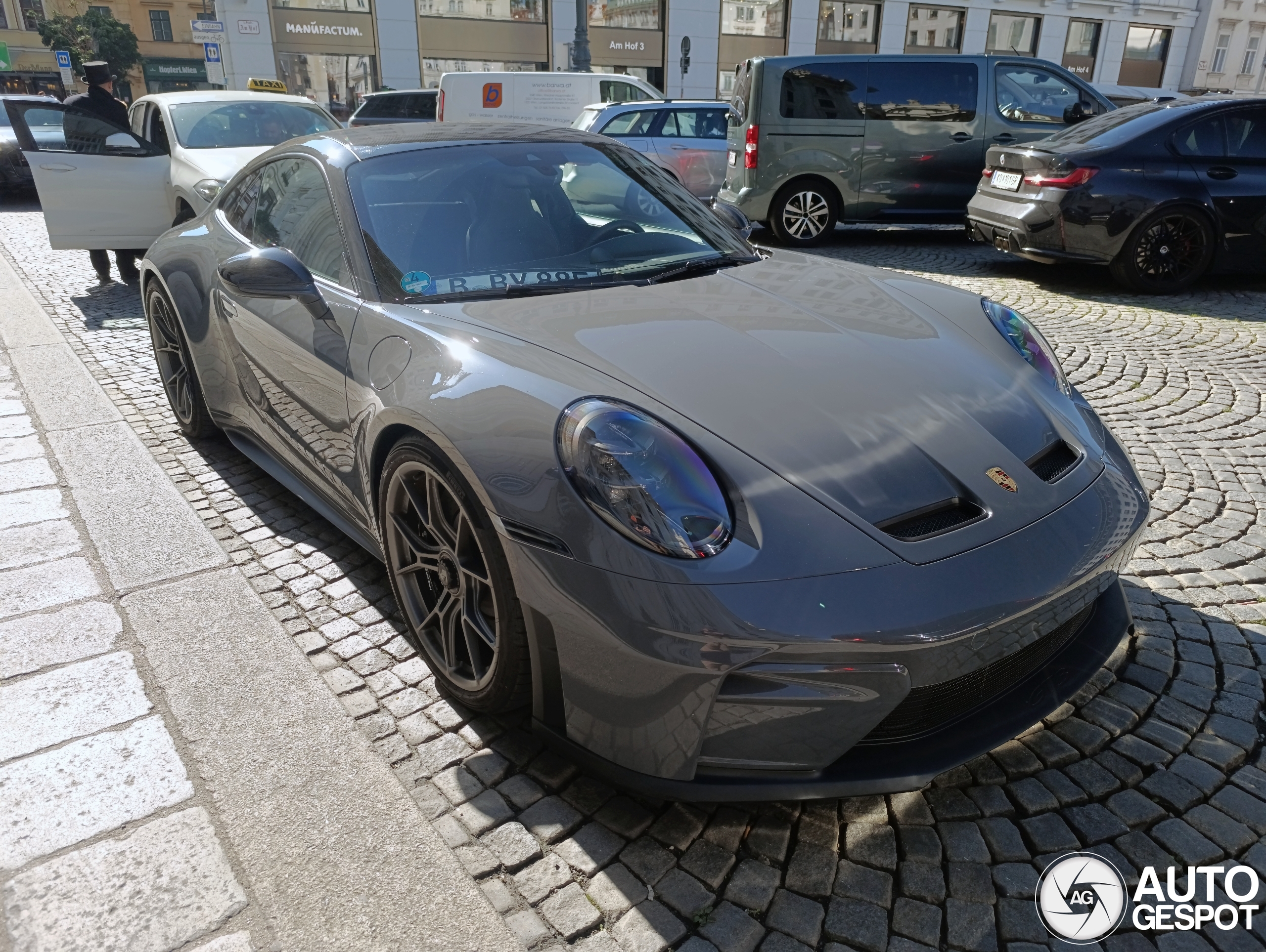 Porsche 992 GT3 Touring MkII - 03 October 2025 - Autogespot