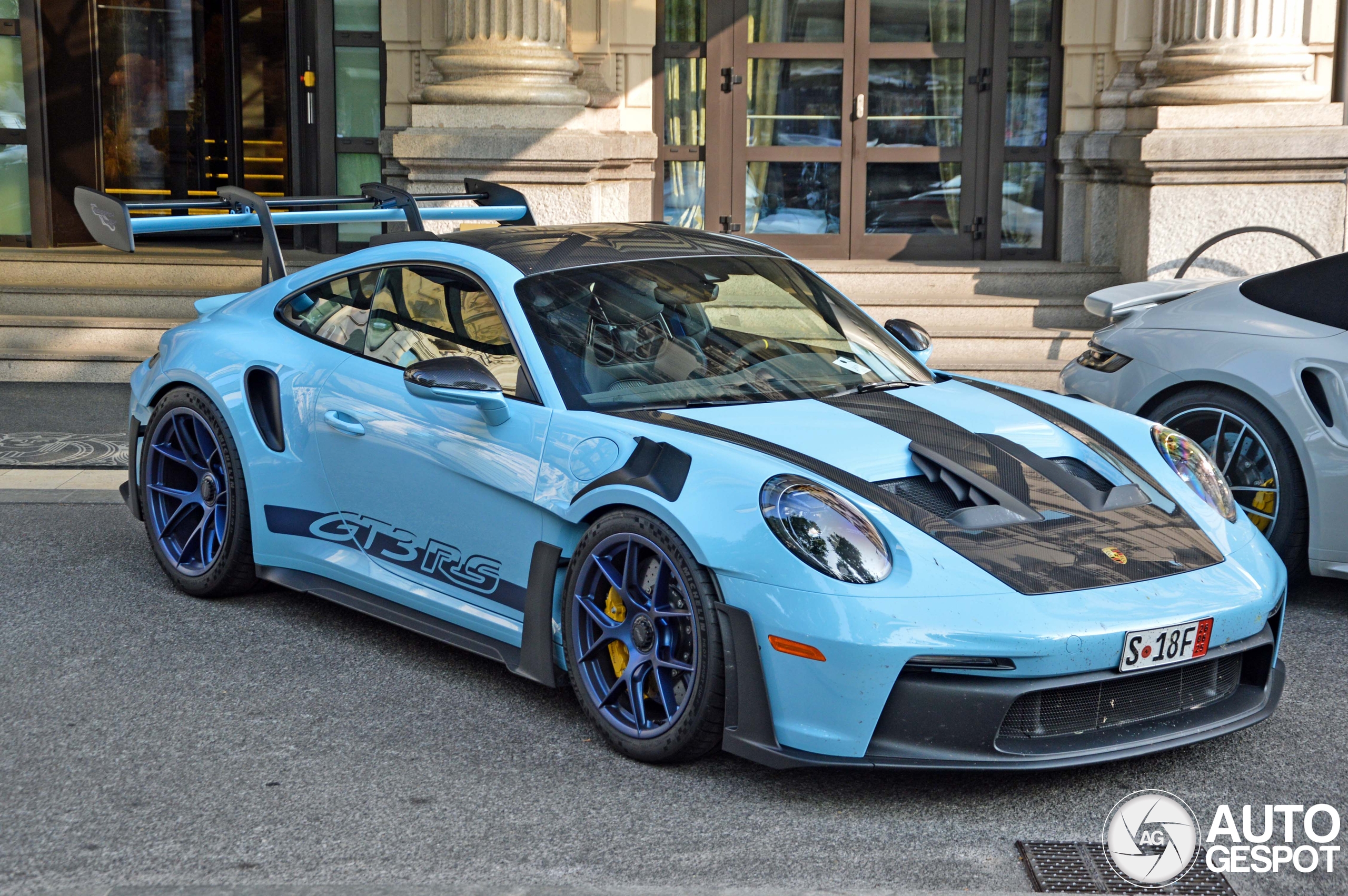 Porsche 992 GT3 RS MkI Weissach Package - 04 October 2025 - Autogespot