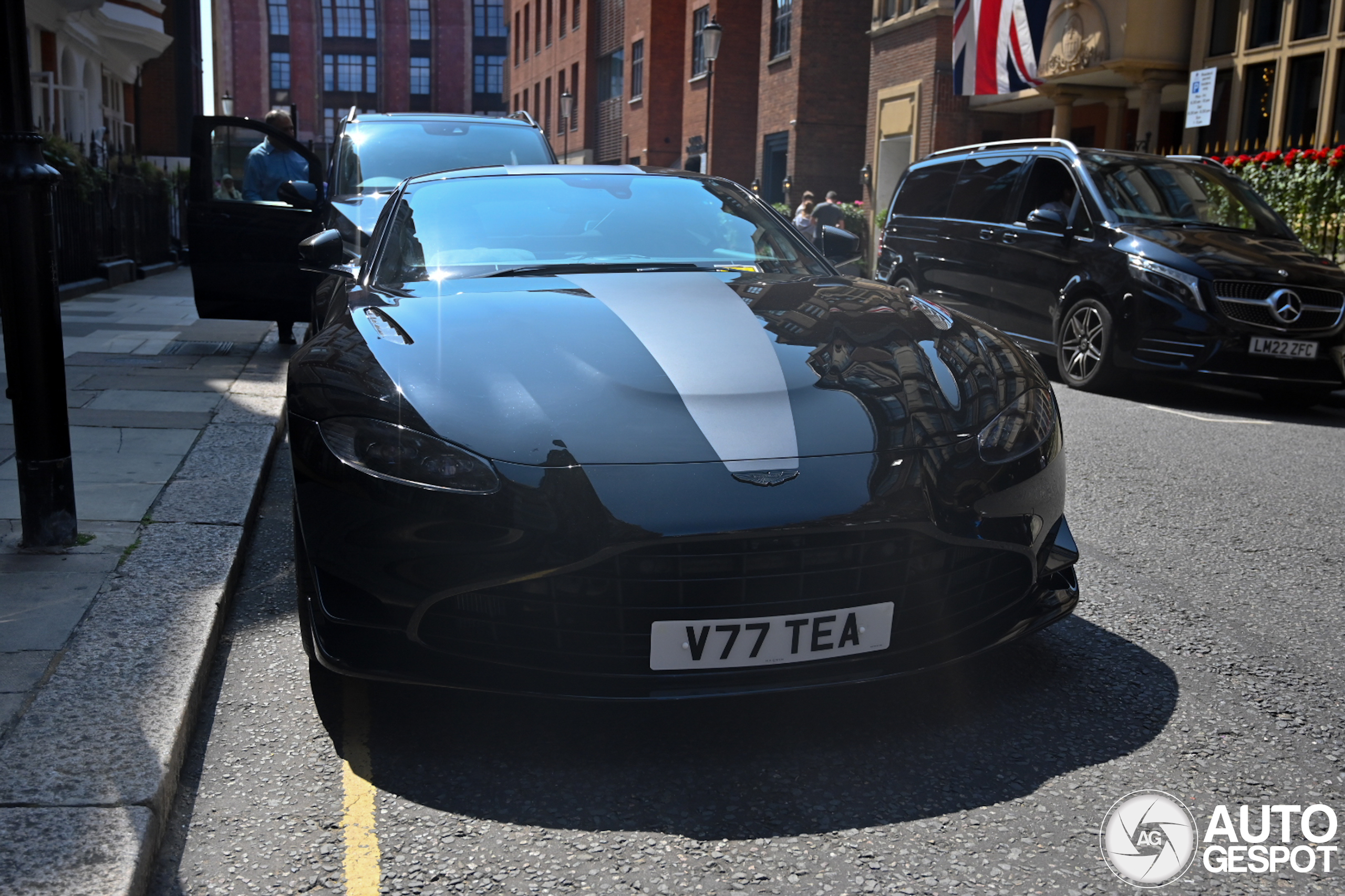 Aston Martin V8 Vantage Formula 1 Edition - 07 October 2025 - Autogespot