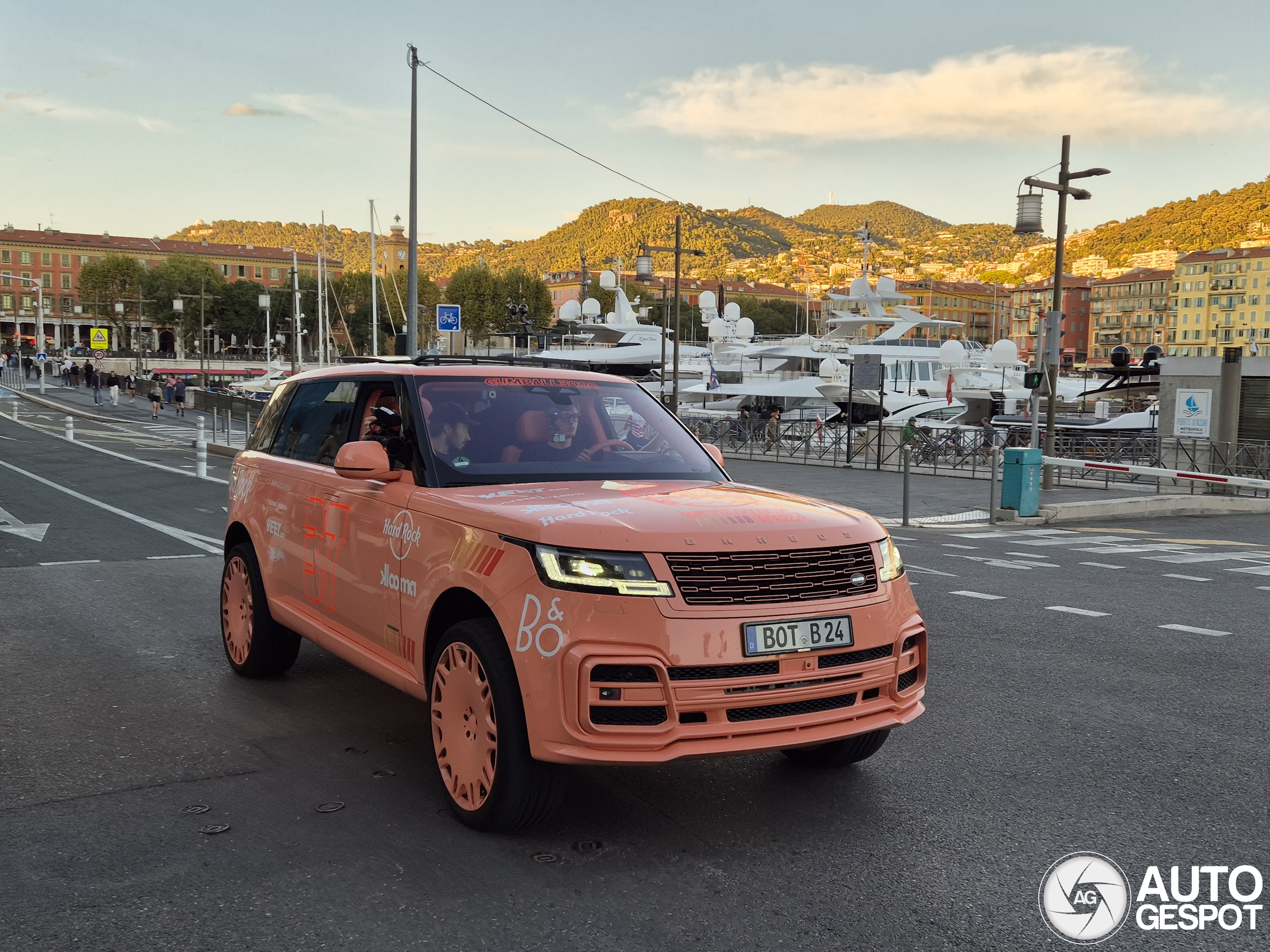 Land Rover Range Rover P530 Brabus 600 Peetch - 07 October 2025 ...