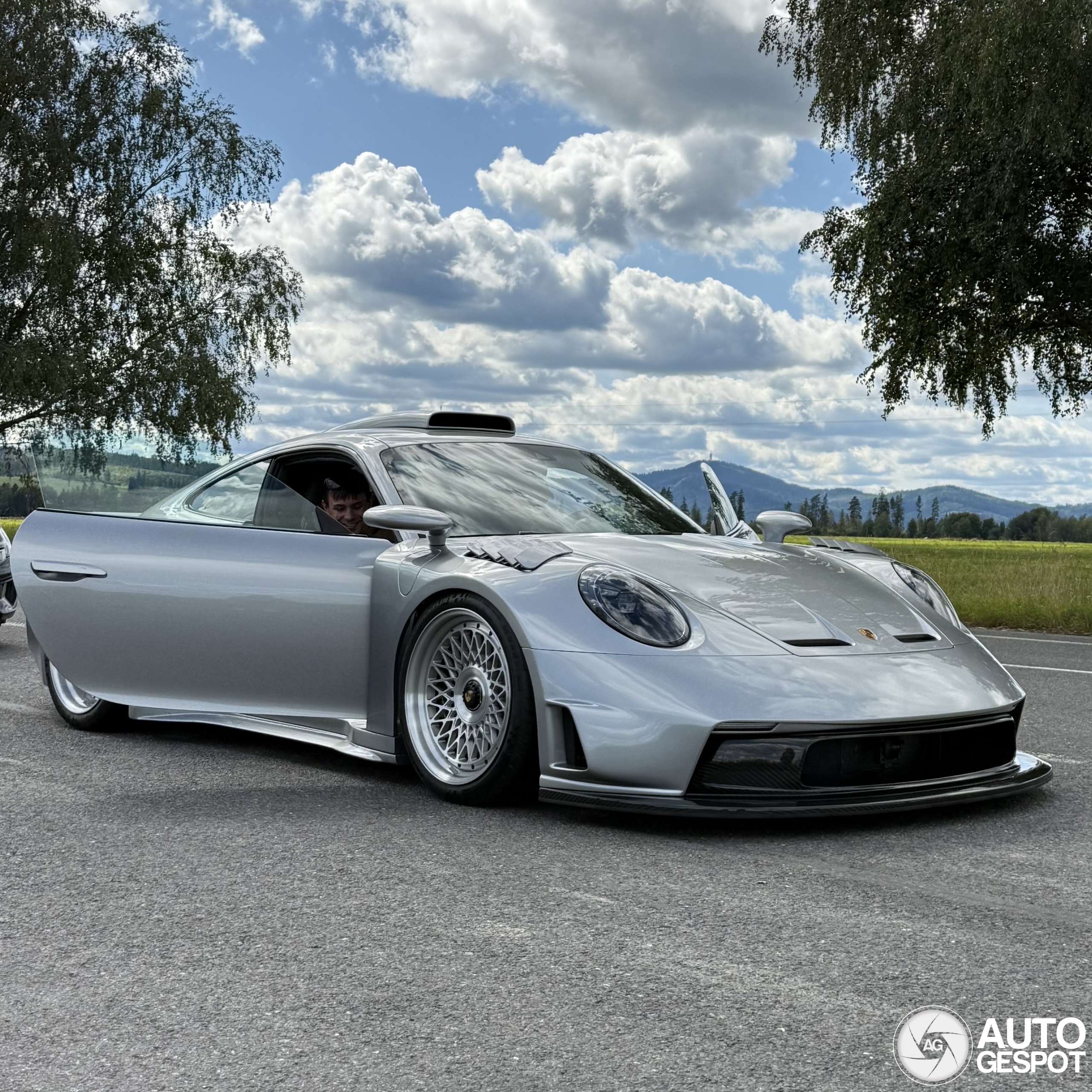 Porsche 992 Carrera S MkI Carbonerre Project GT1 Manta - 08 October ...
