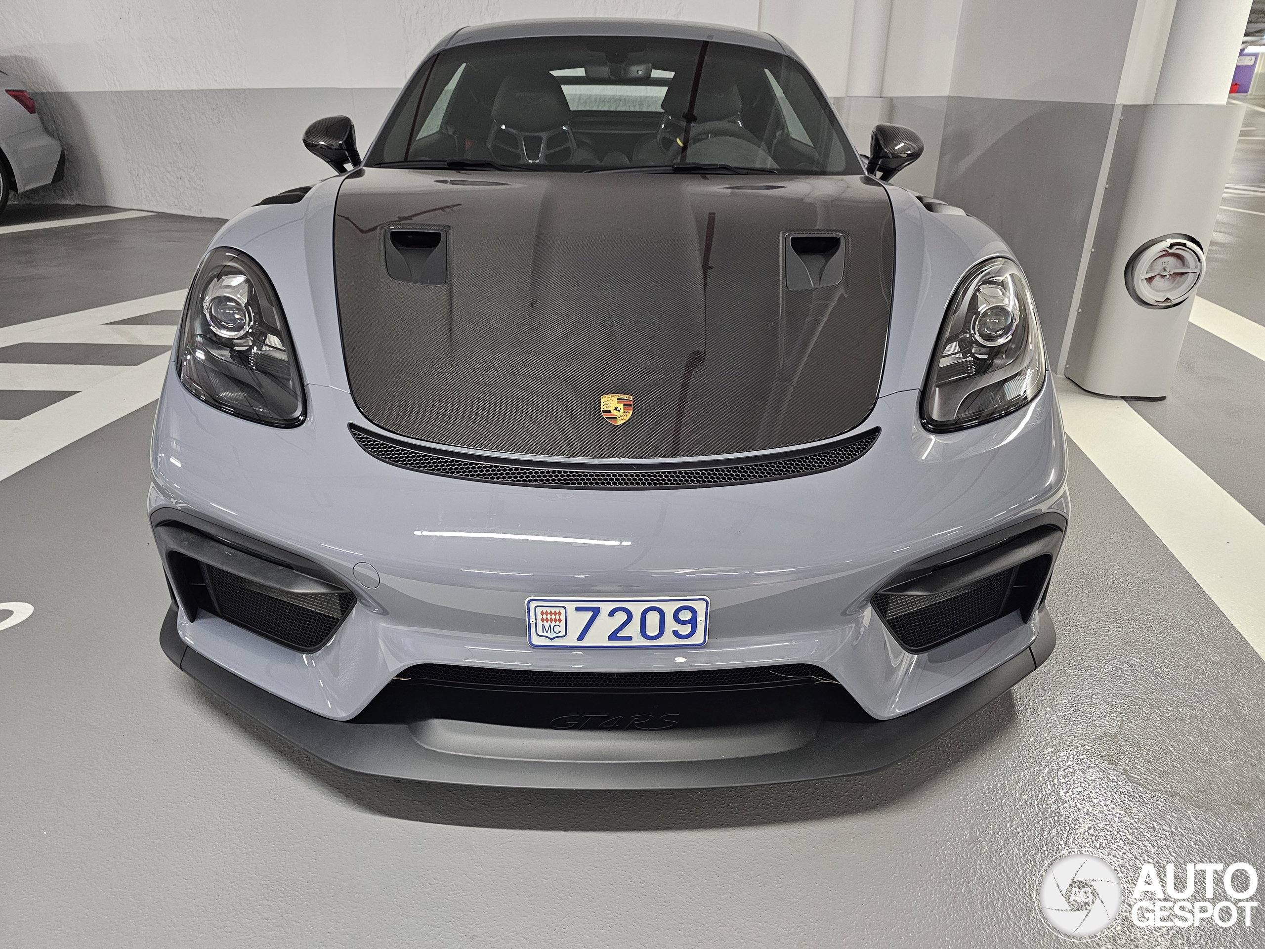 Porsche 718 Cayman GT4 RS Weissach Package - 09 October 2025 - Autogespot