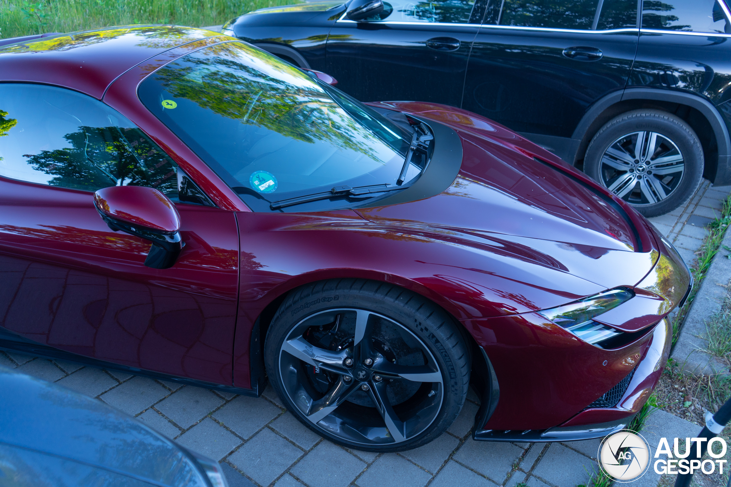 Ferrari SF90 Spider - 12 October 2025 - Autogespot