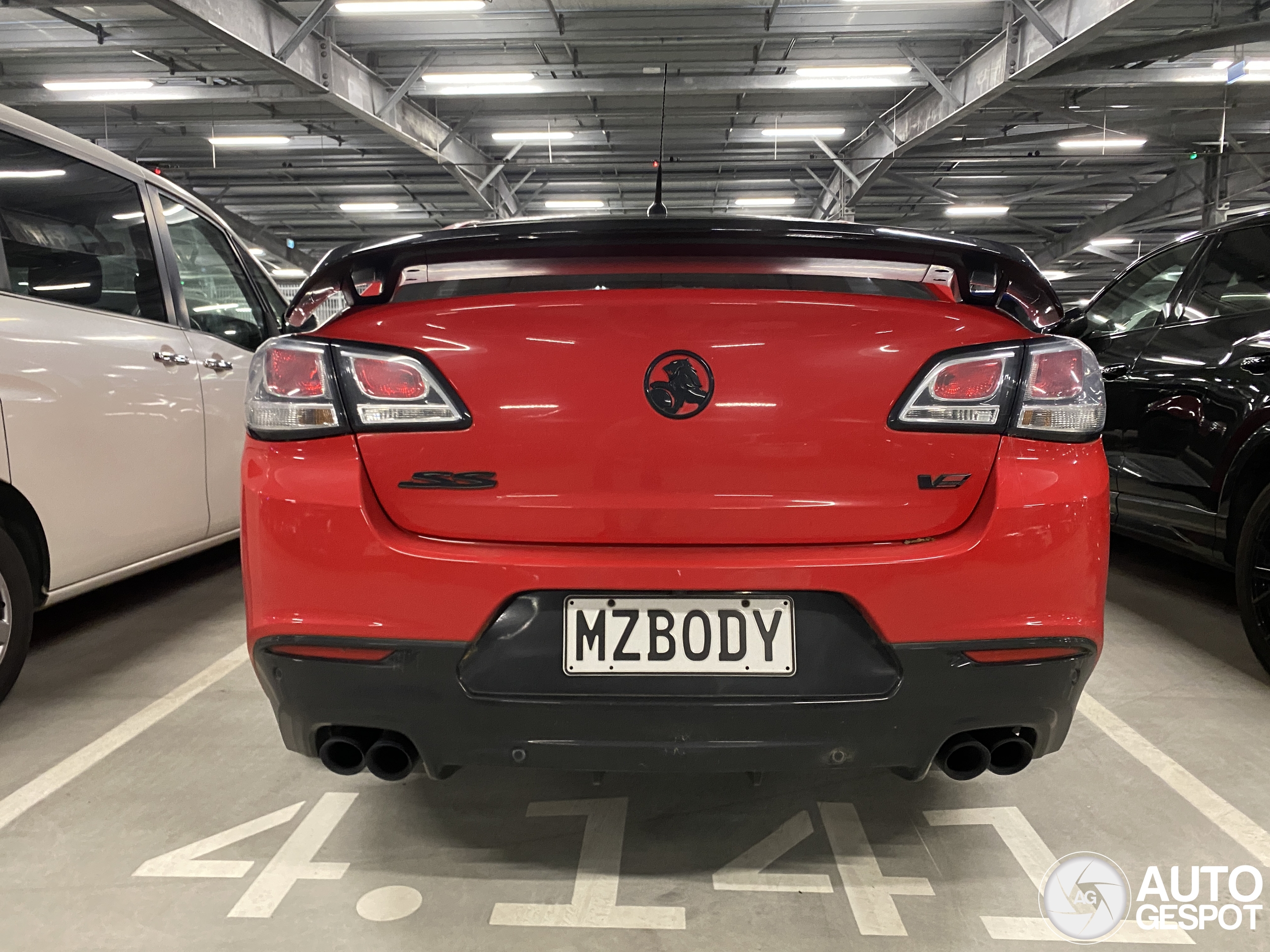 Holden VF Series II Commodore SS V - 12 October 2025 - Autogespot