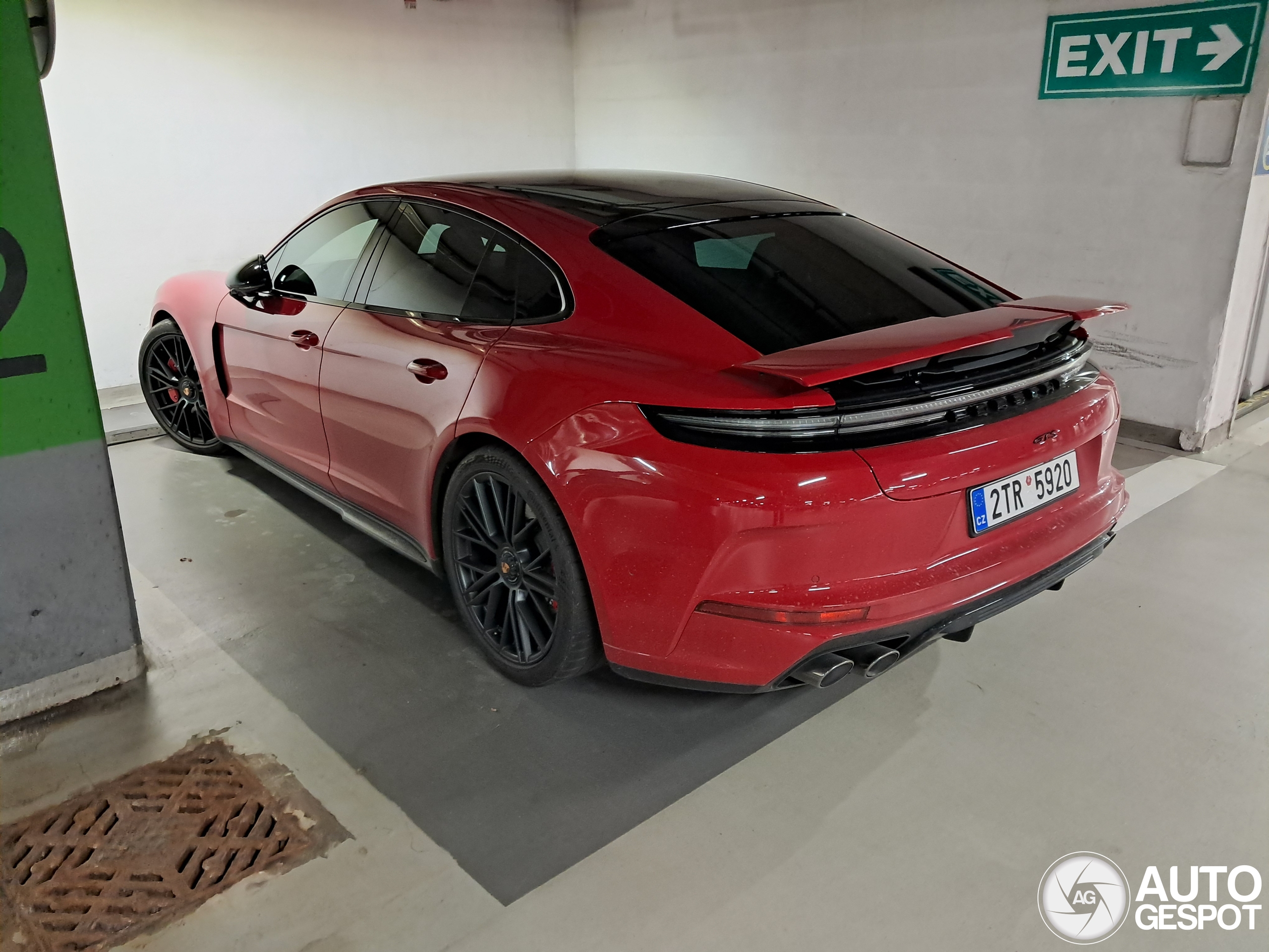 Porsche 972 Panamera GTS MkI - 13 October 2025 - Autogespot