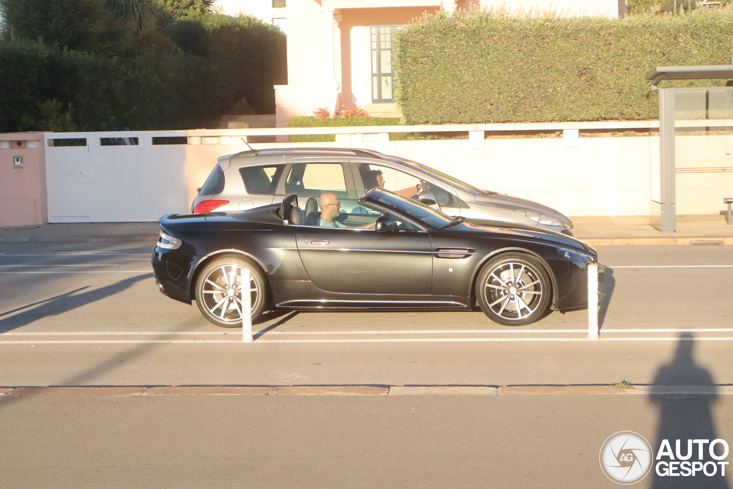 Aston Martin V8 Vantage S Roadster - 14 October 2025 - Autogespot