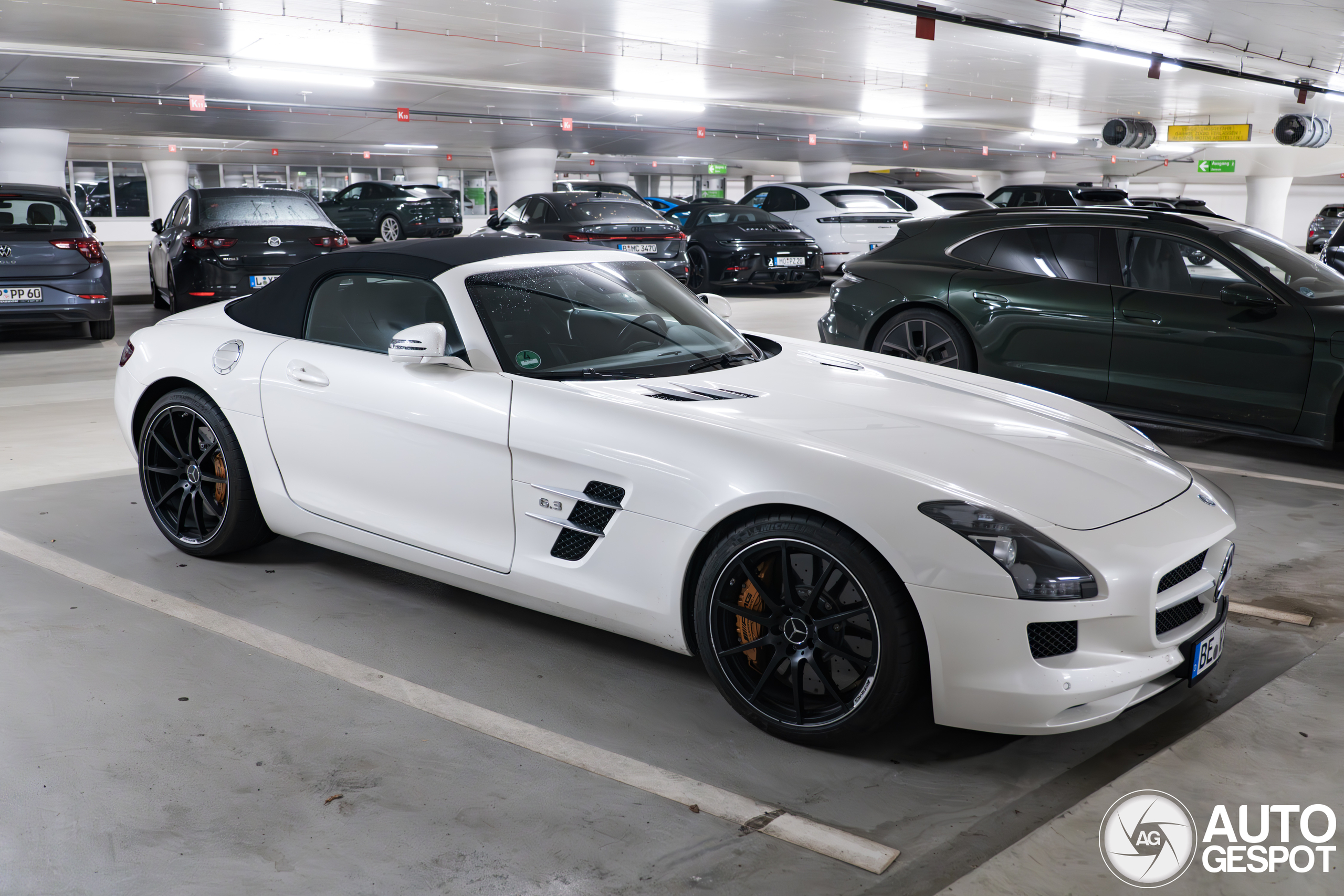 Mercedes-Benz SLS AMG Roadster - 14 October 2025 - Autogespot