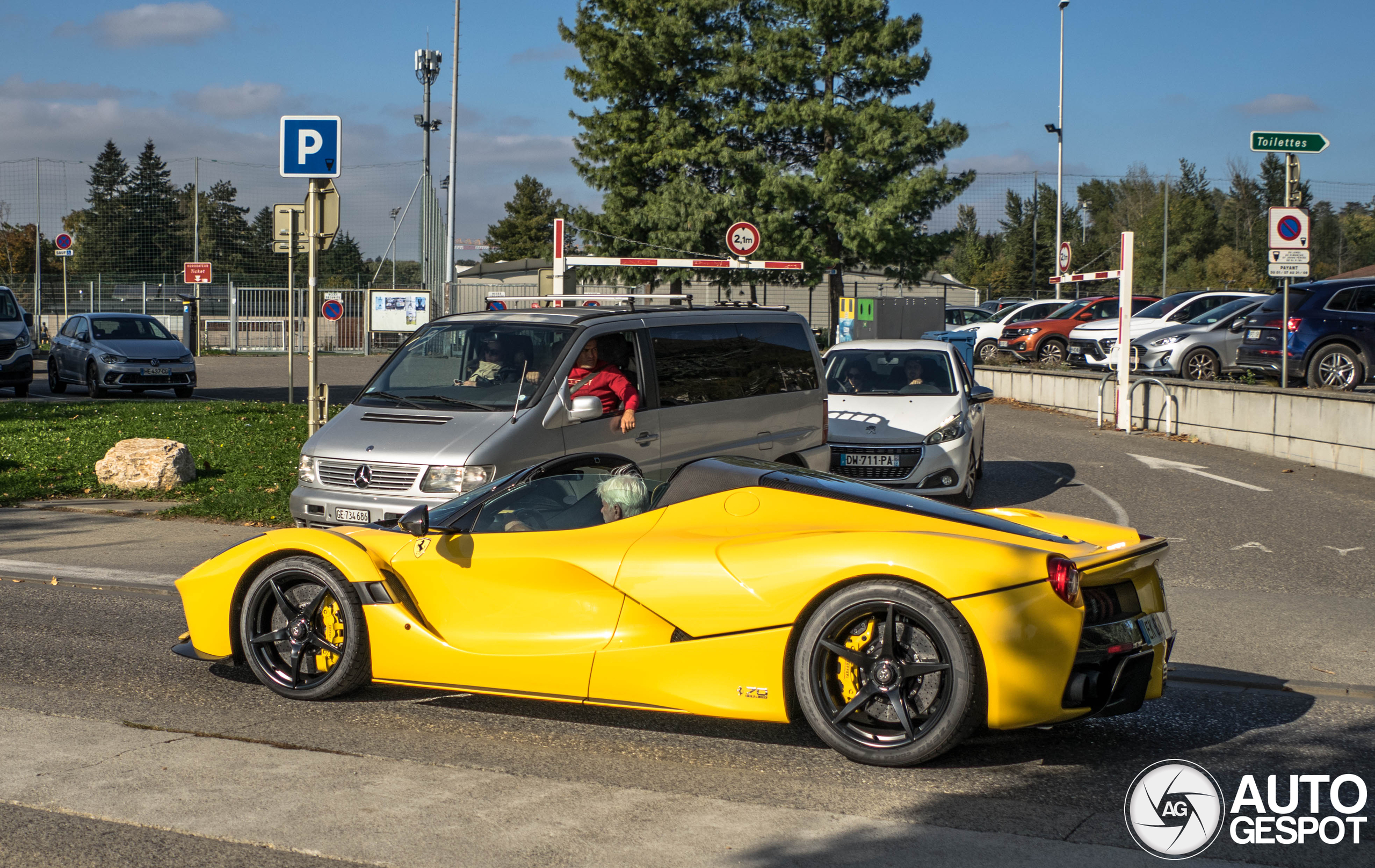 Ferrari LaFerrari Aperta - 18 October 2025 - Autogespot