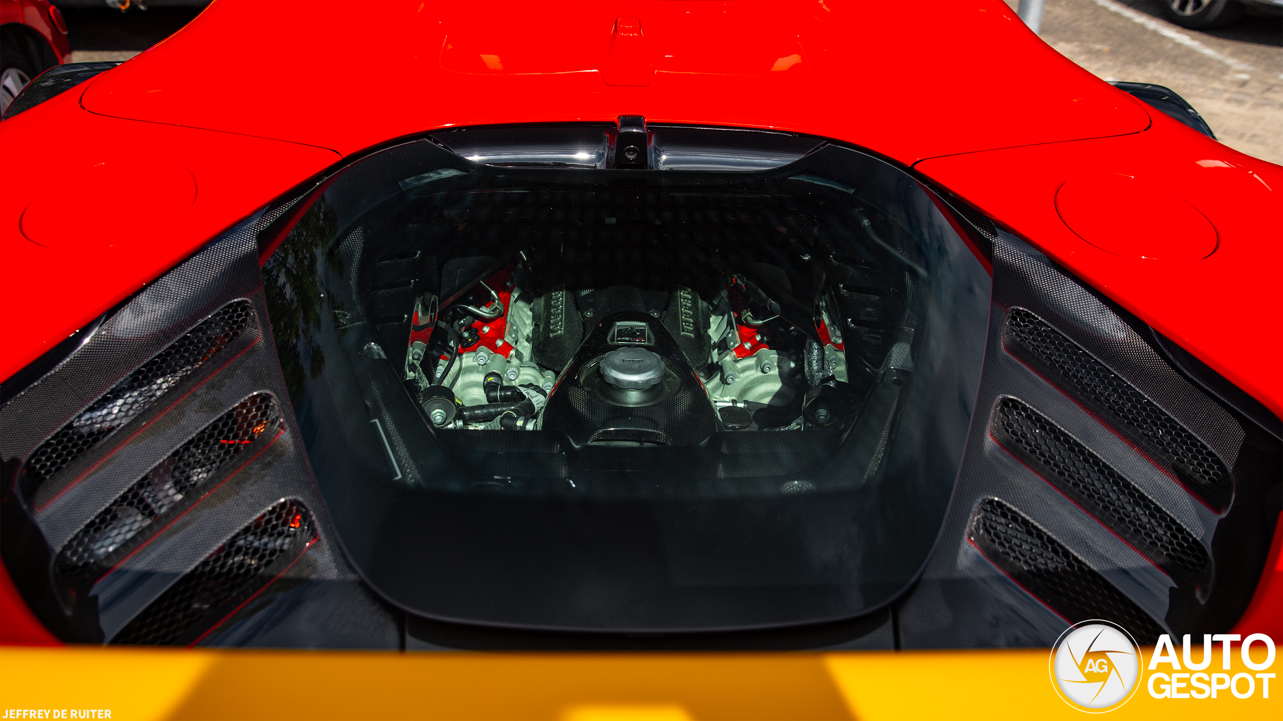 Ferrari SF90 XX Spider Le Mans Edition - 22 October 2025 - Autogespot