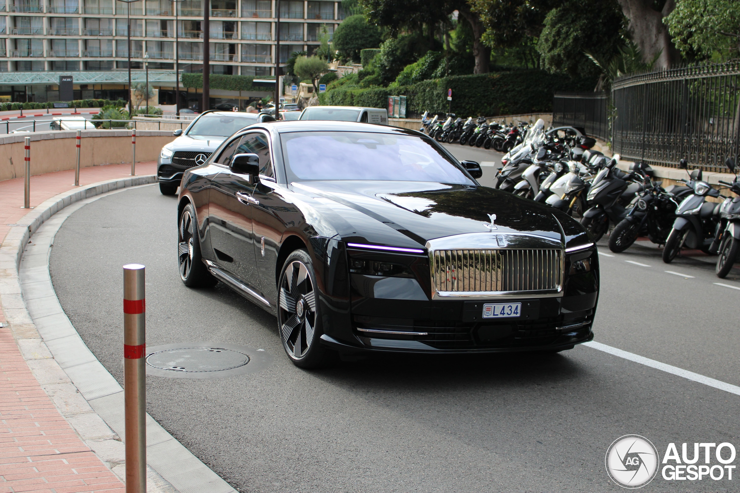 Rolls-Royce Spectre - 24 October 2025 - Autogespot