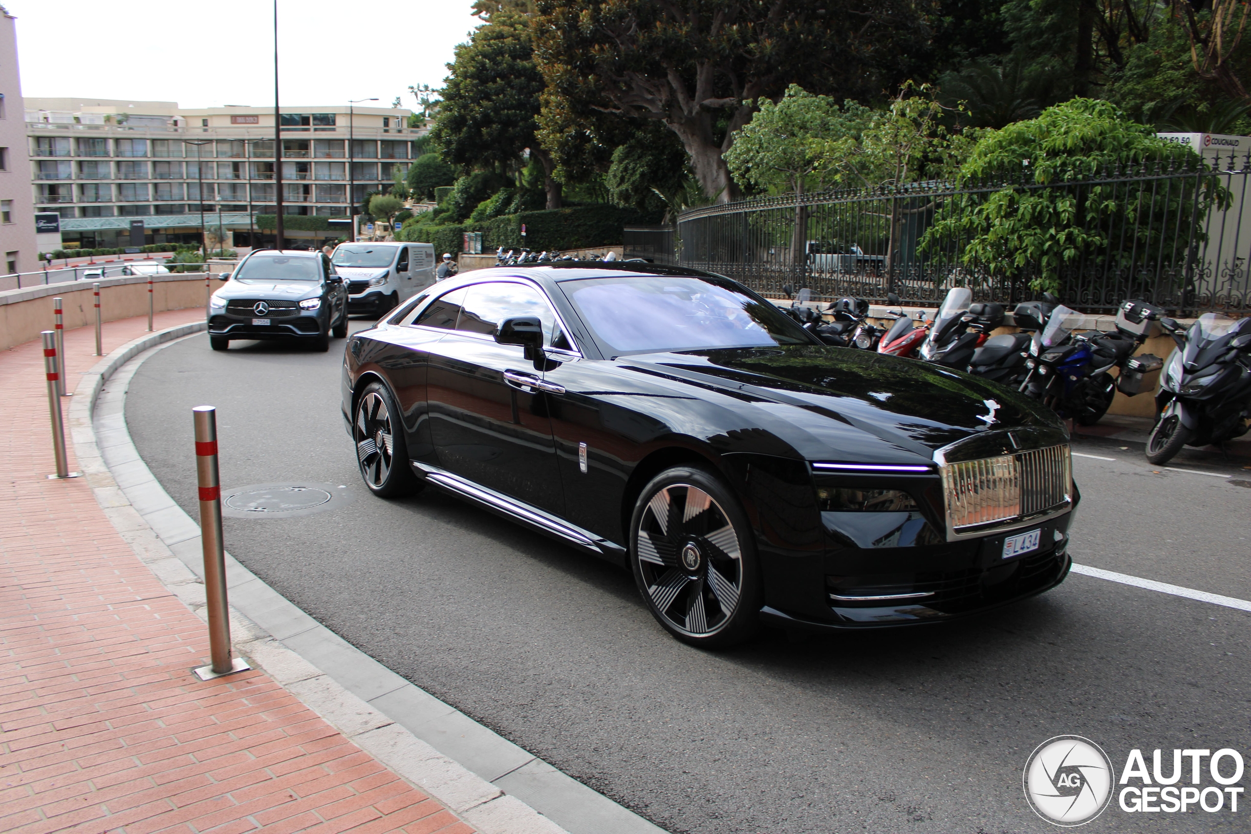 Rolls-Royce Spectre - 24 October 2025 - Autogespot