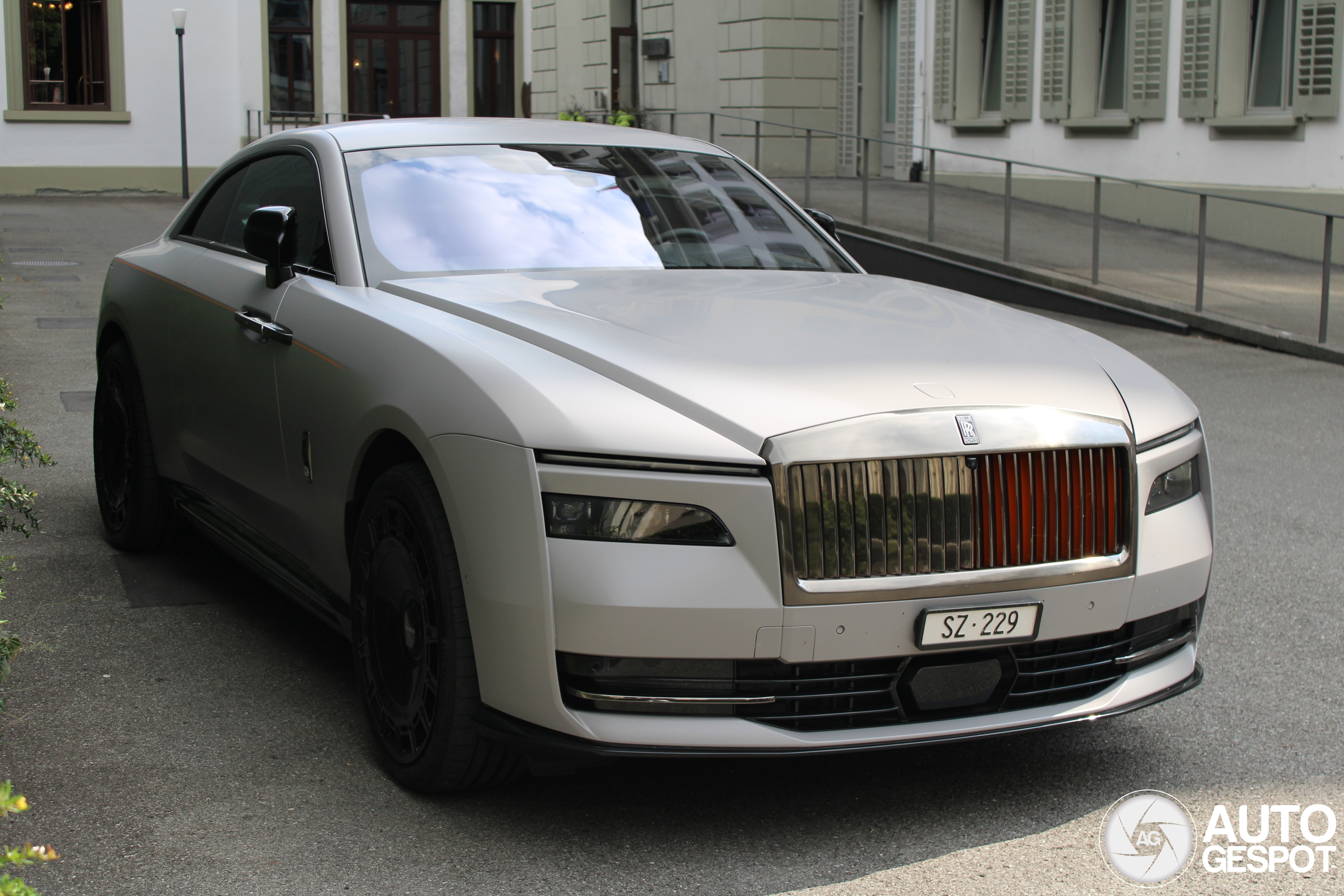 Rolls-Royce Spectre - 24 October 2025 - Autogespot