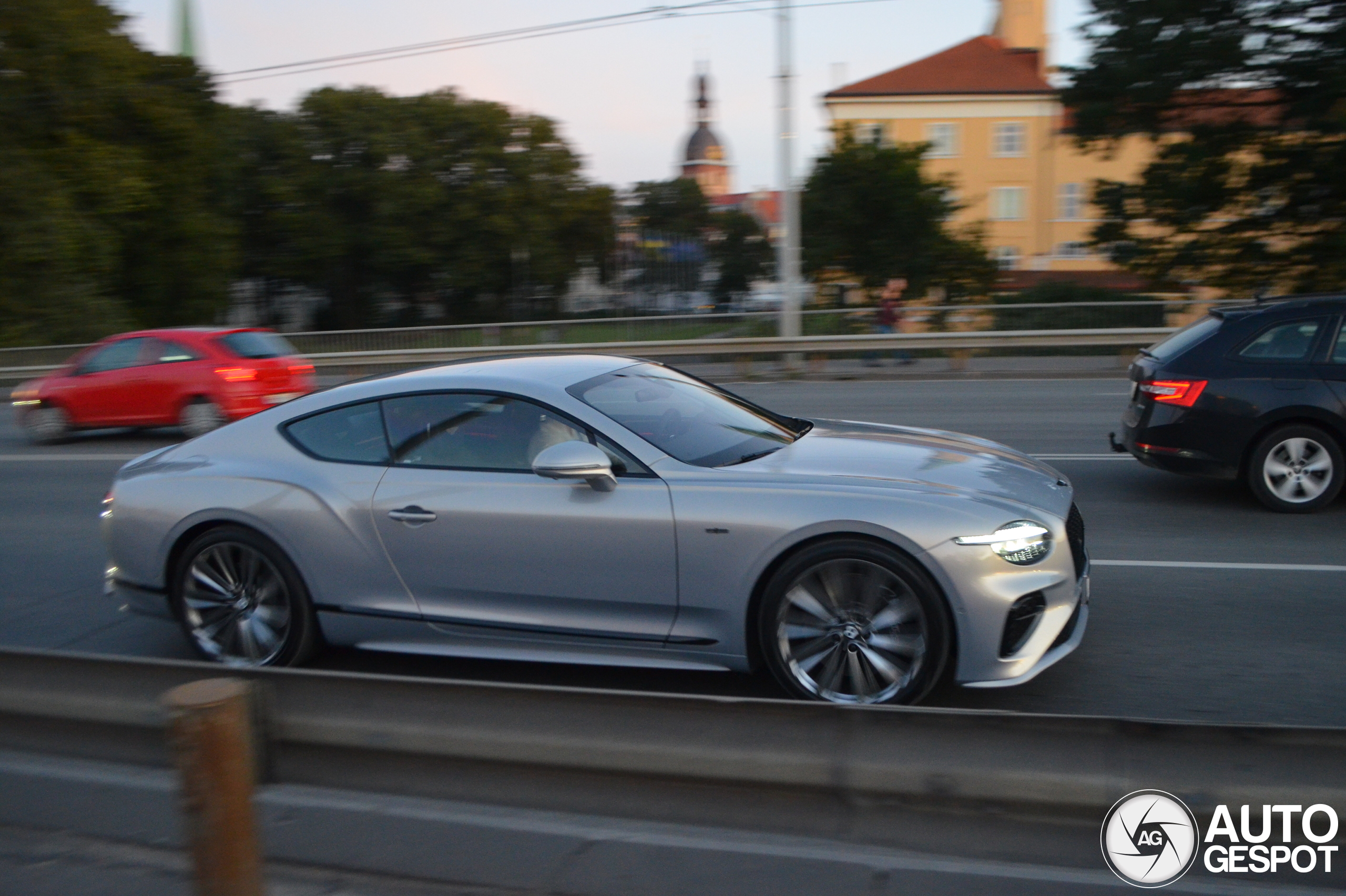 Bentley Continental GT Speed 2025 First Edition - 26 October 2025 ...