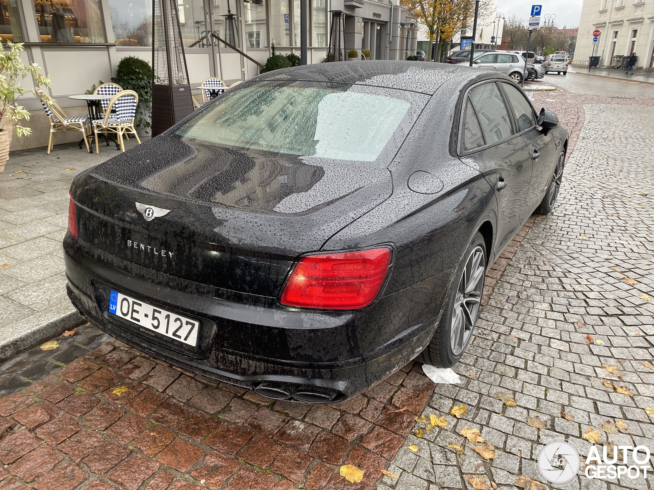 Bentley Flying Spur V8 Azure - 26 October 2025 - Autogespot