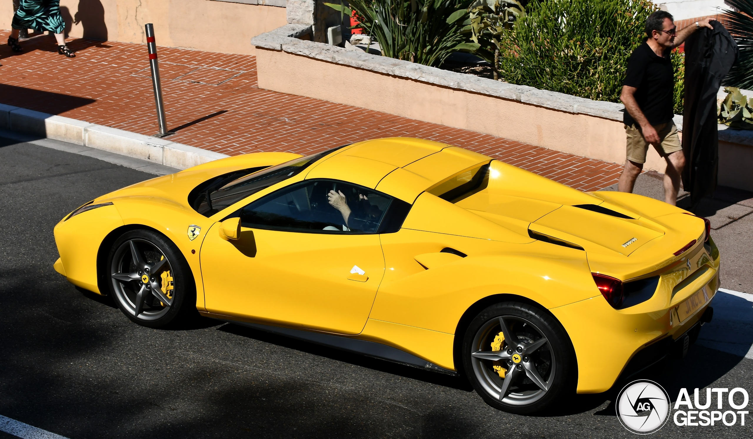 Ferrari 488 Spider - 27 October 2025 - Autogespot