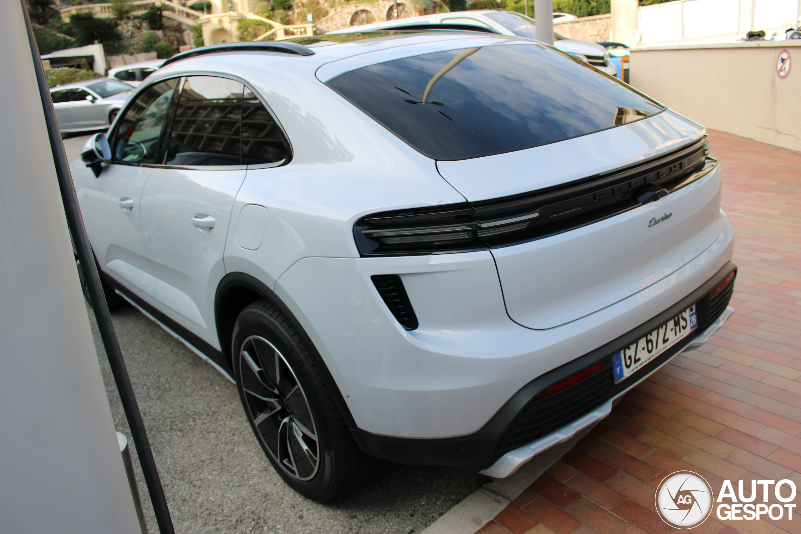 Porsche Macan EV Turbo - 27 October 2025 - Autogespot