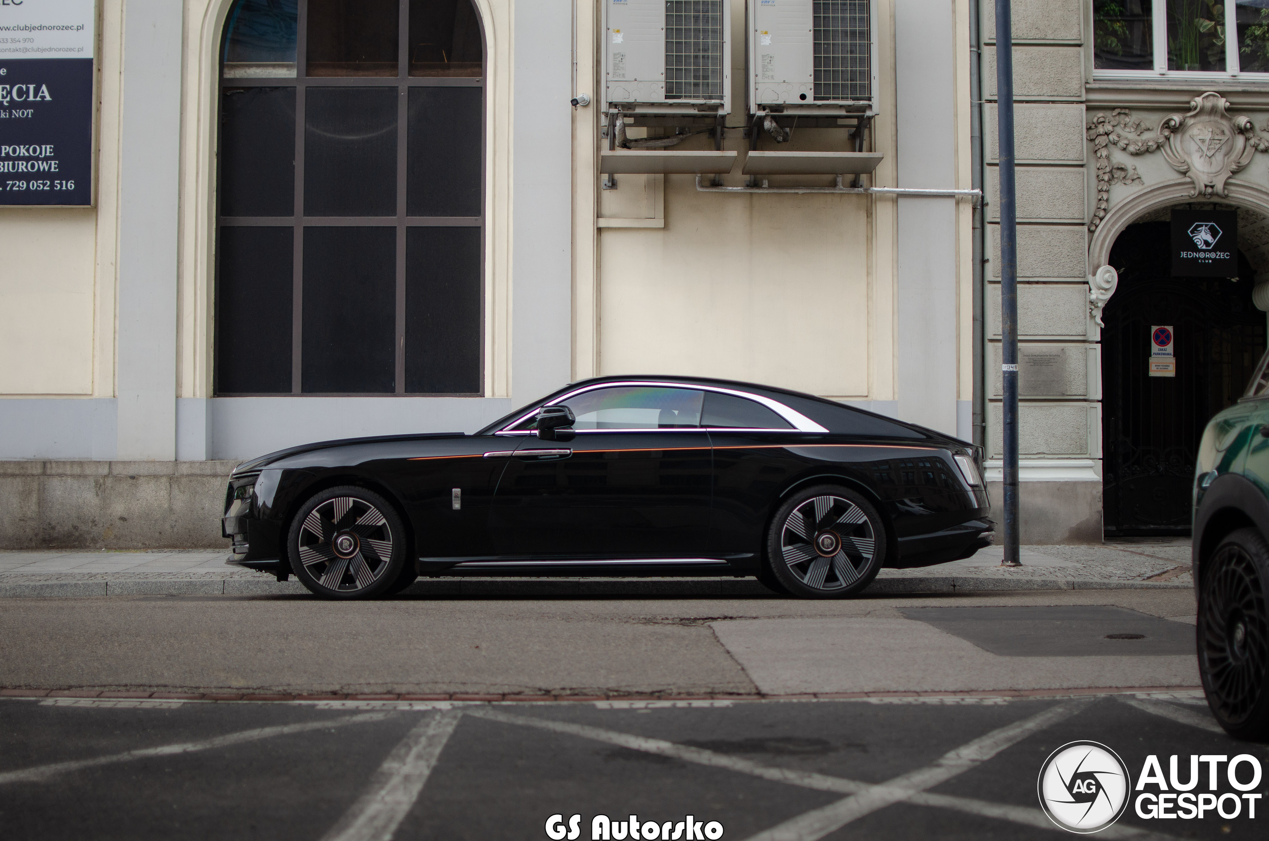 Rolls-Royce Spectre - 27 October 2025 - Autogespot