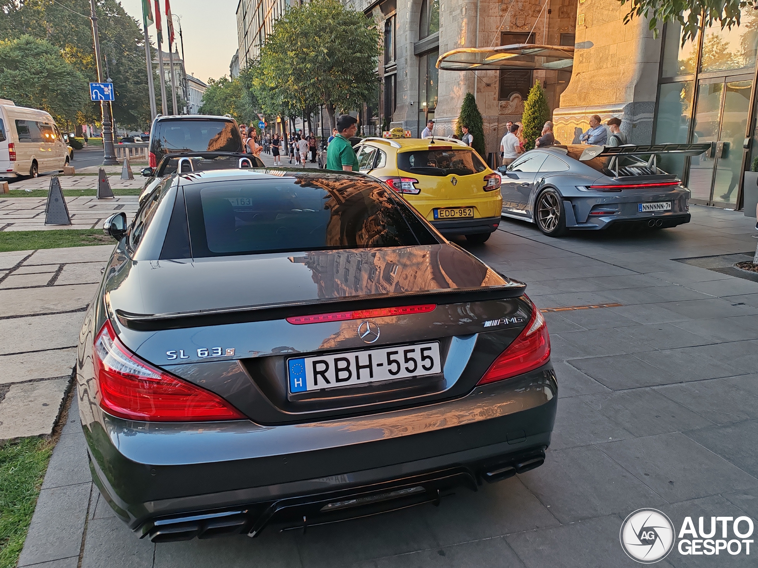 Mercedes-Benz SL 63 AMG R231 - 28 October 2025 - Autogespot