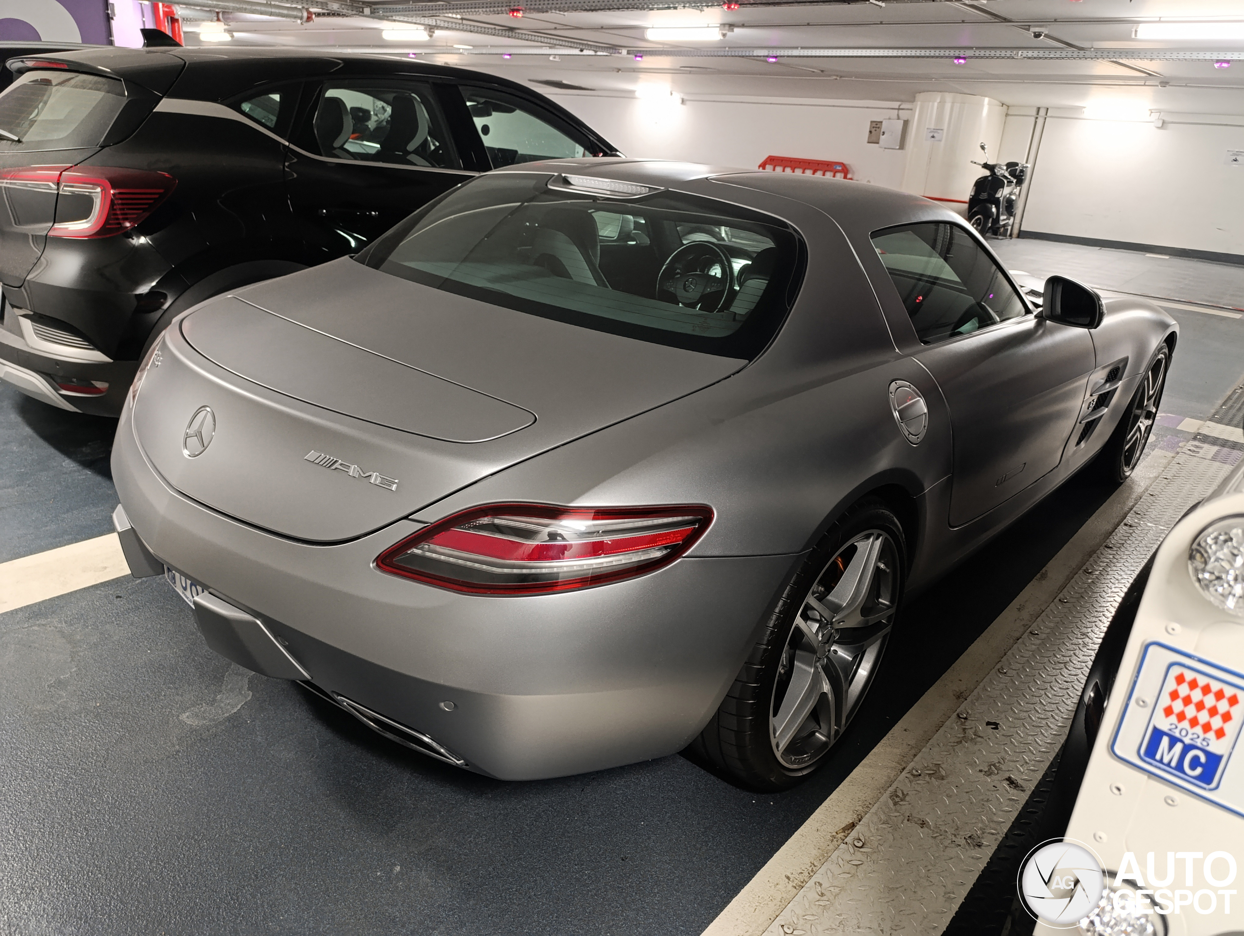 Mercedes-Benz SLS AMG - 30 October 2025 - Autogespot