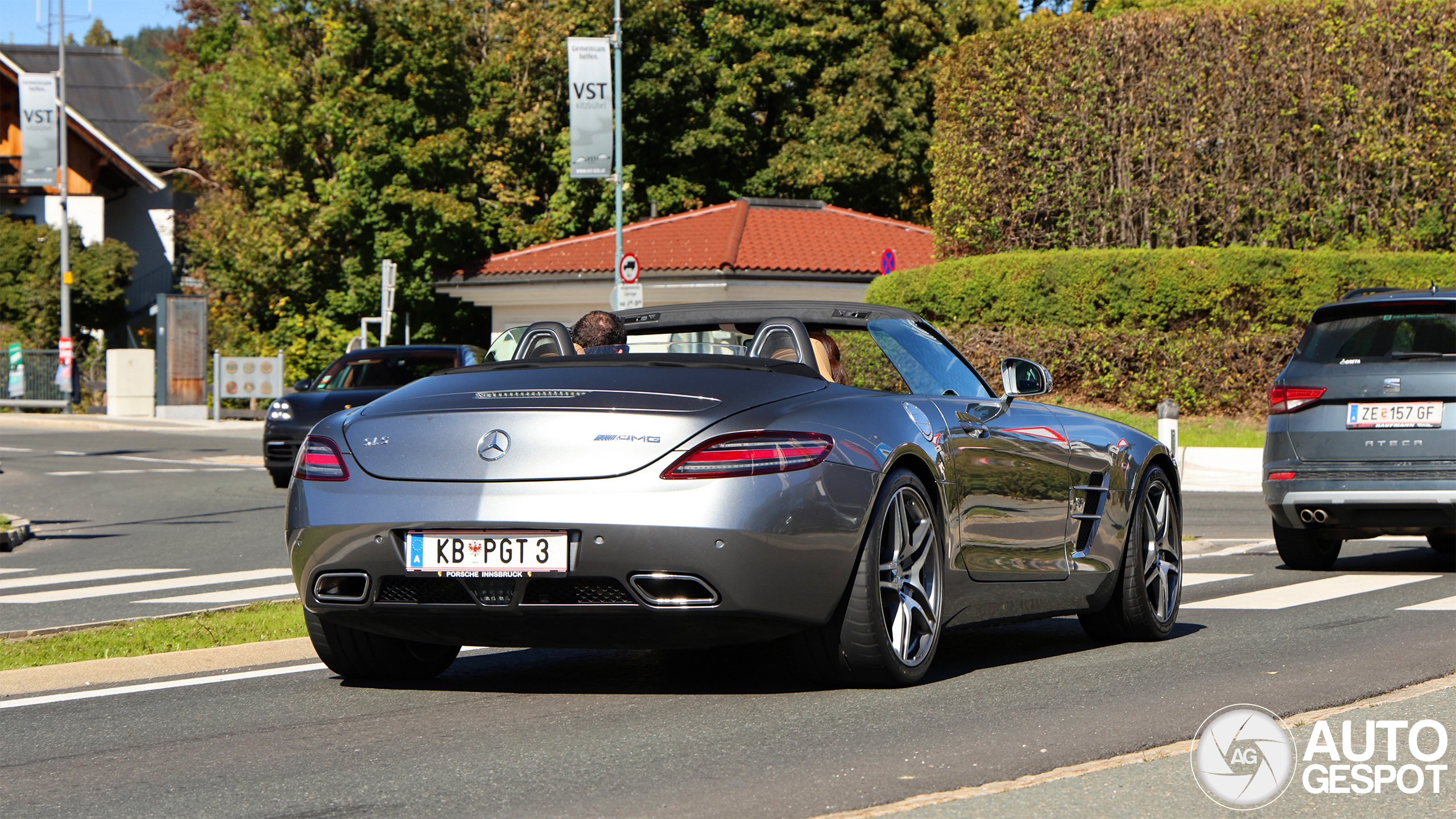 Mercedes-Benz SLS AMG Roadster - 30 October 2025 - Autogespot