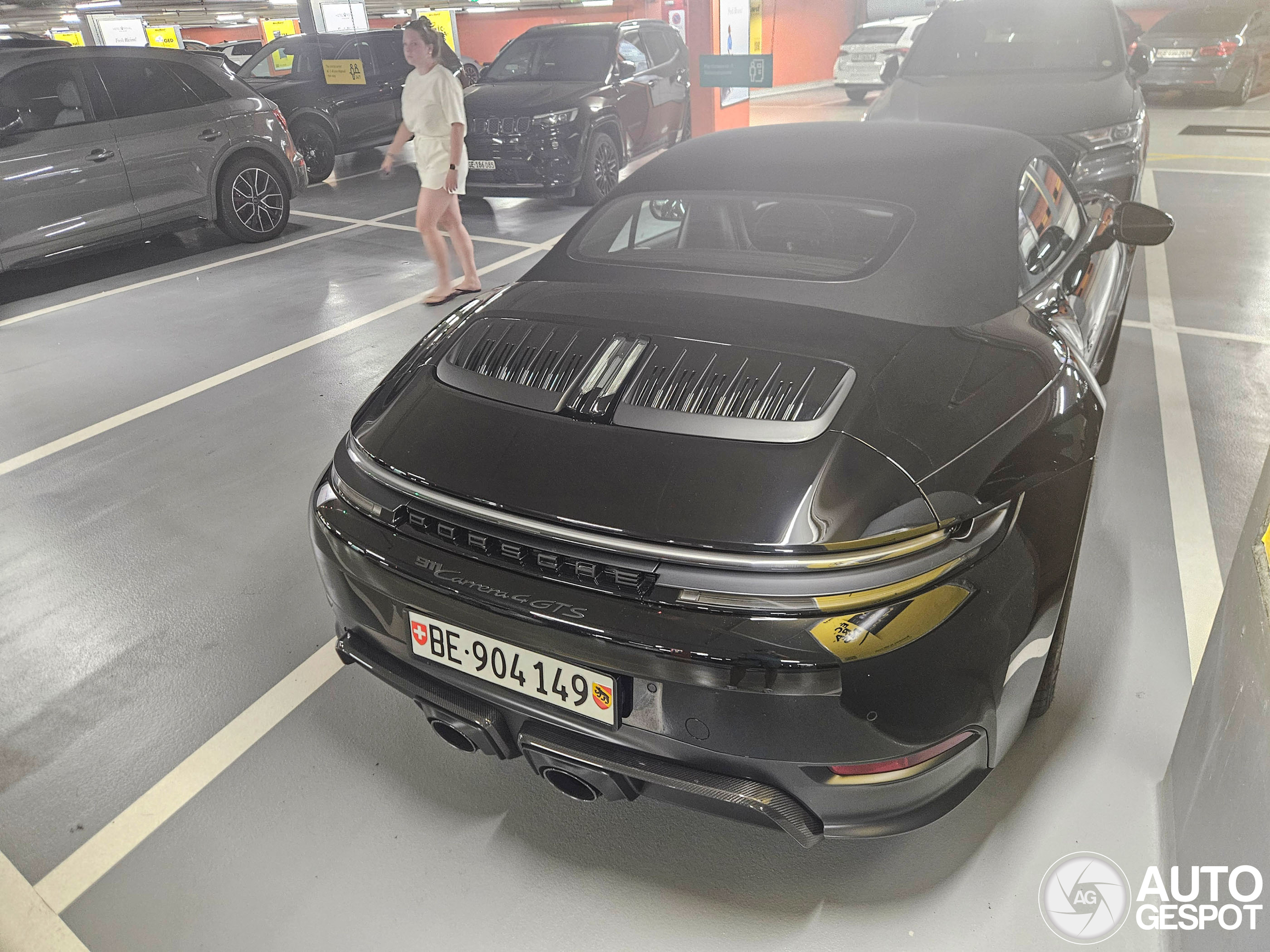 Porsche 992 Carrera 4 GTS Cabriolet MkII - 30 October 2025 - Autogespot