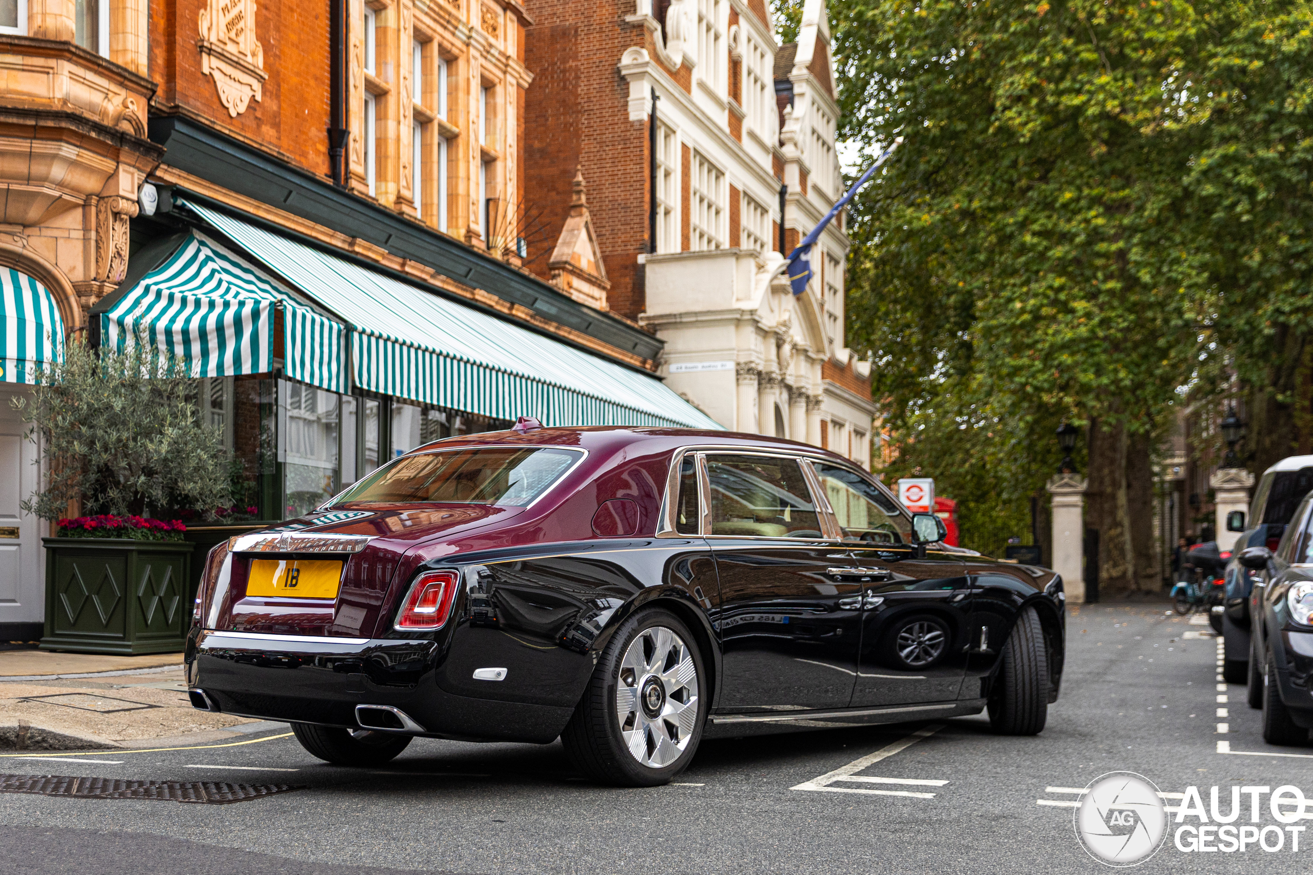 Rolls-Royce Phantom VIII EWB Series II - 30 October 2025 - Autogespot