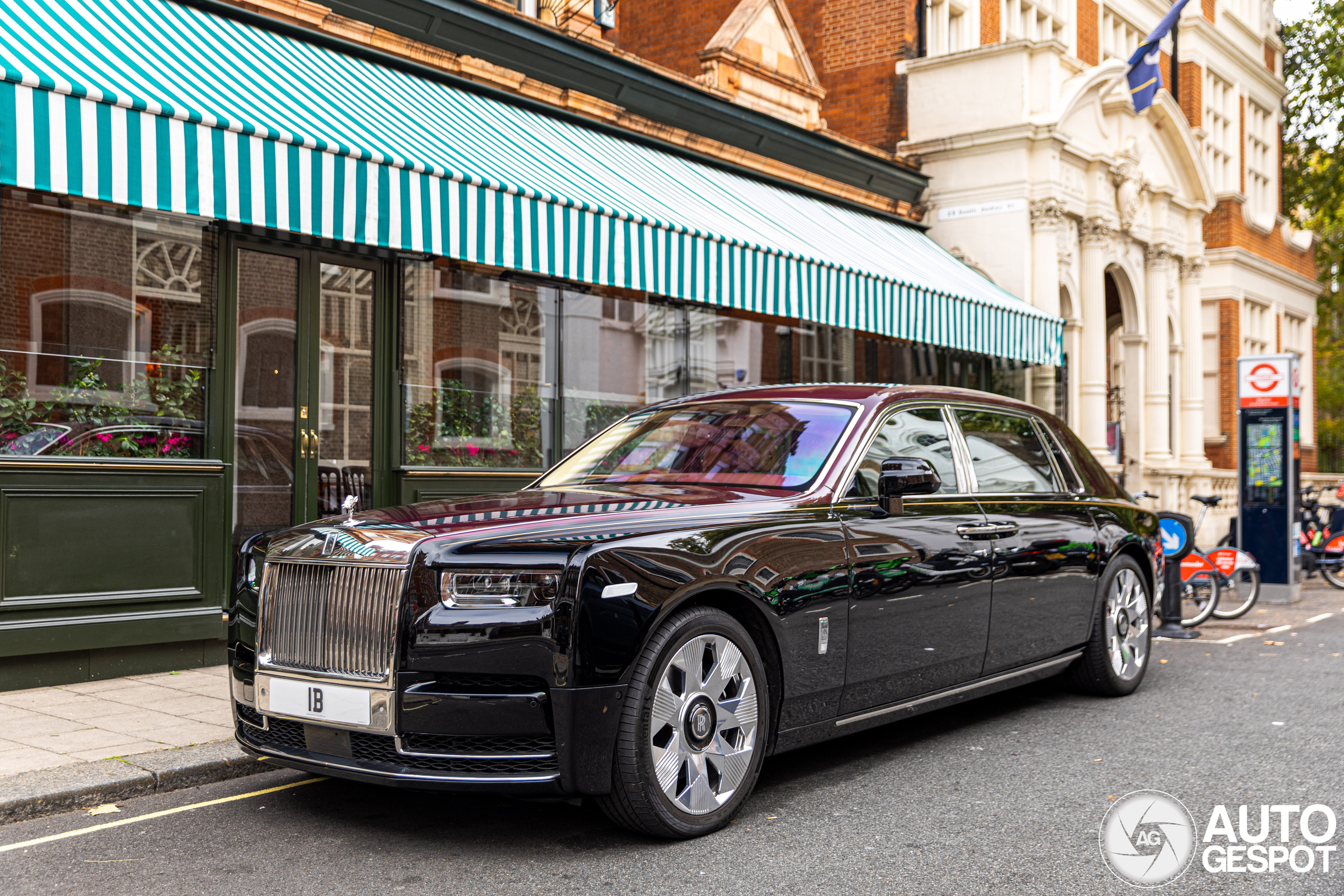 Rolls-Royce Phantom VIII EWB Series II - 30 October 2025 - Autogespot