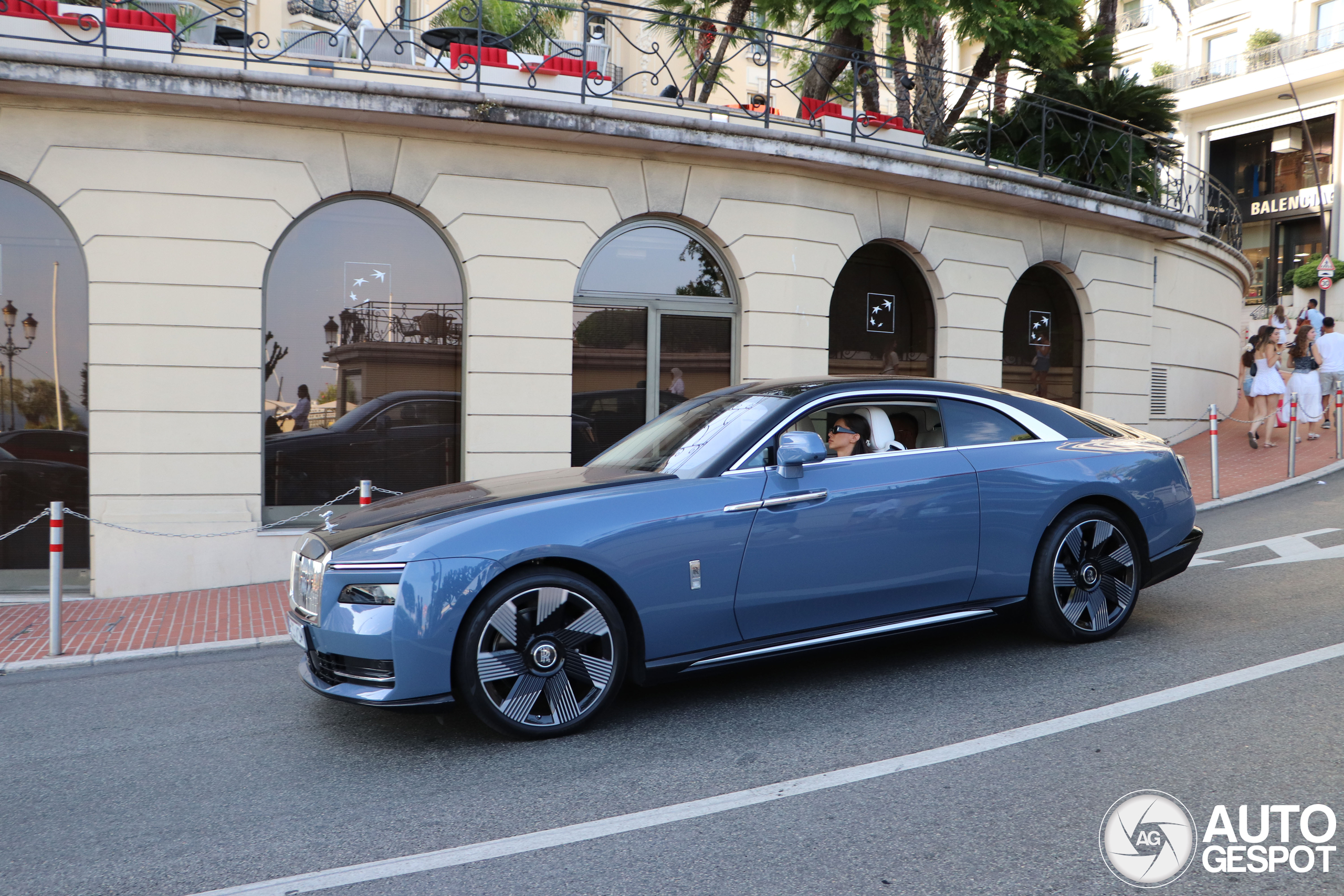 Rolls-Royce Spectre - 30 October 2025 - Autogespot