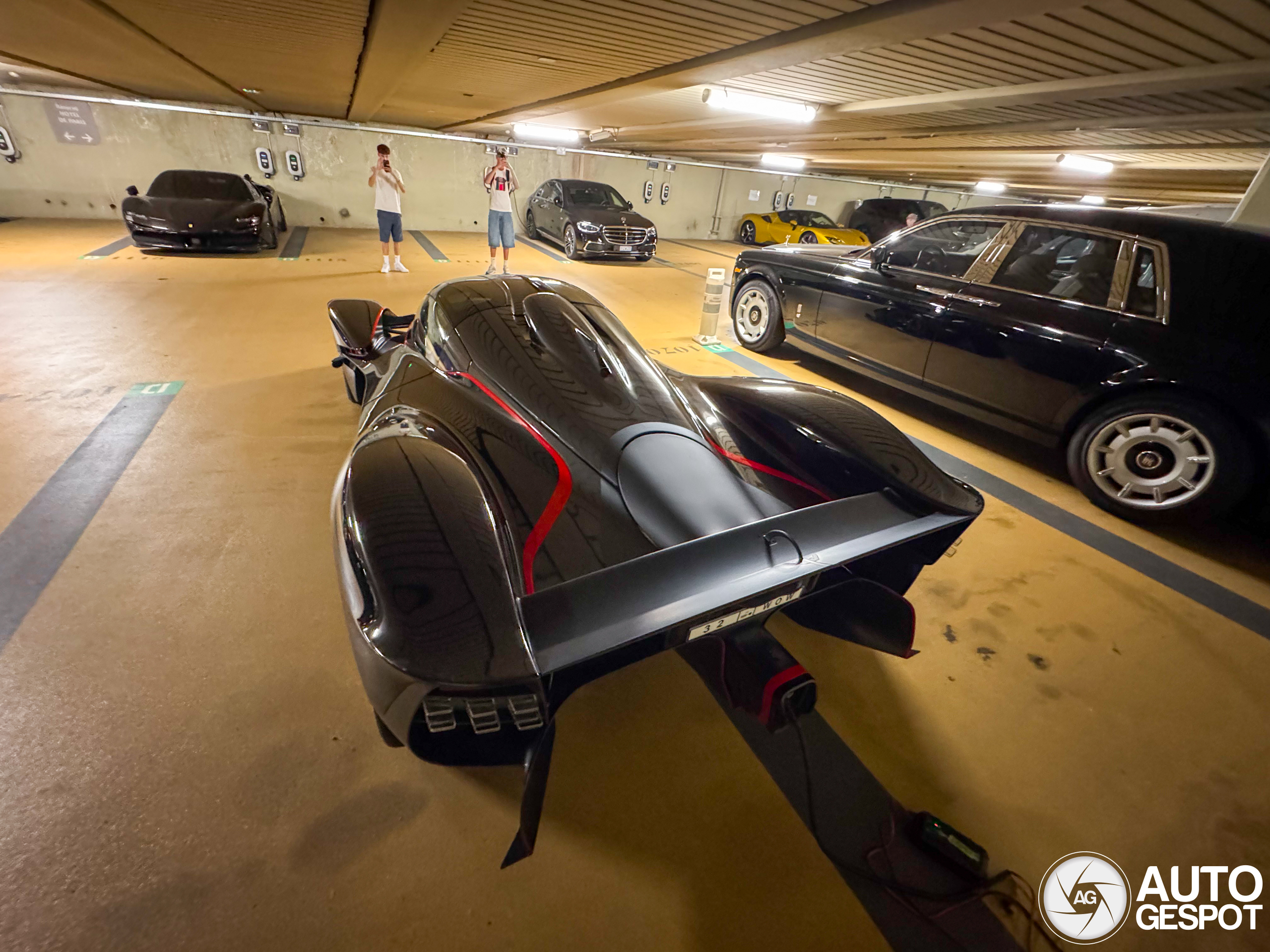 Aston Martin Valkyrie Spider - 31 October 2025 - Autogespot
