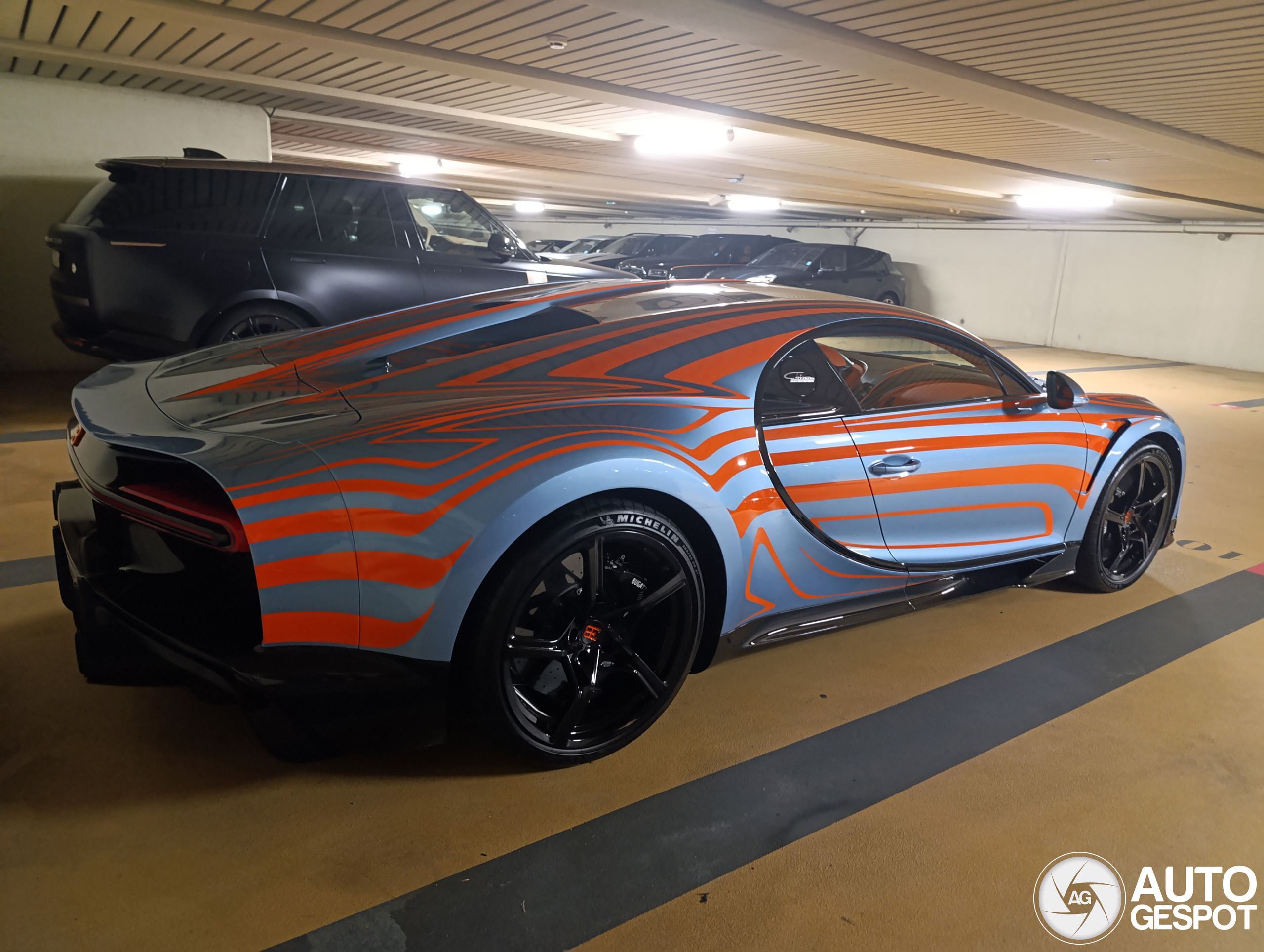 Bugatti Chiron Super Sport Vagues de Lumière - 01 November 2025 ...