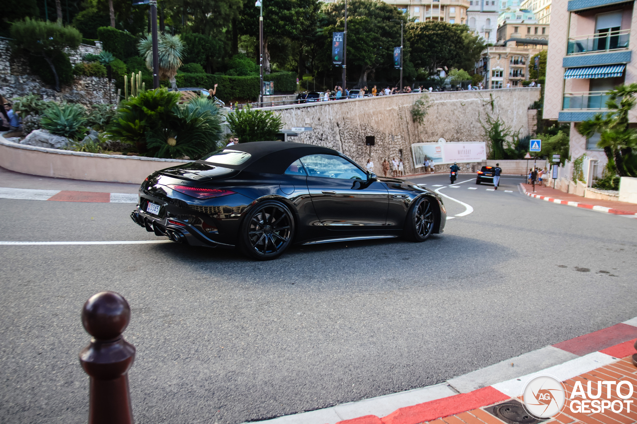 Mercedes-AMG Brabus SL B40-650 R232 - 06 November 2025 - Autogespot