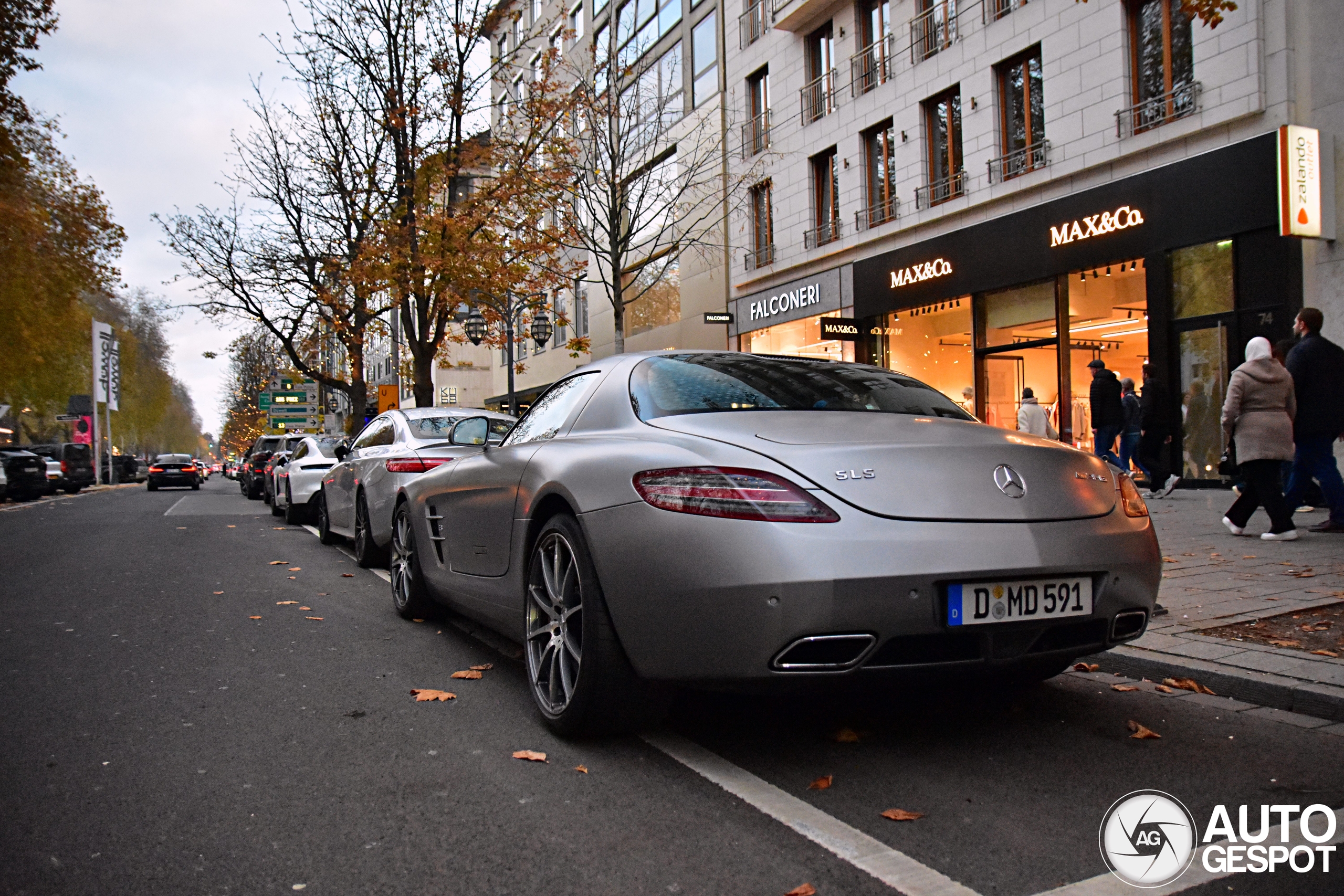 Mercedes-Benz SLS AMG - 09 November 2025 - Autogespot