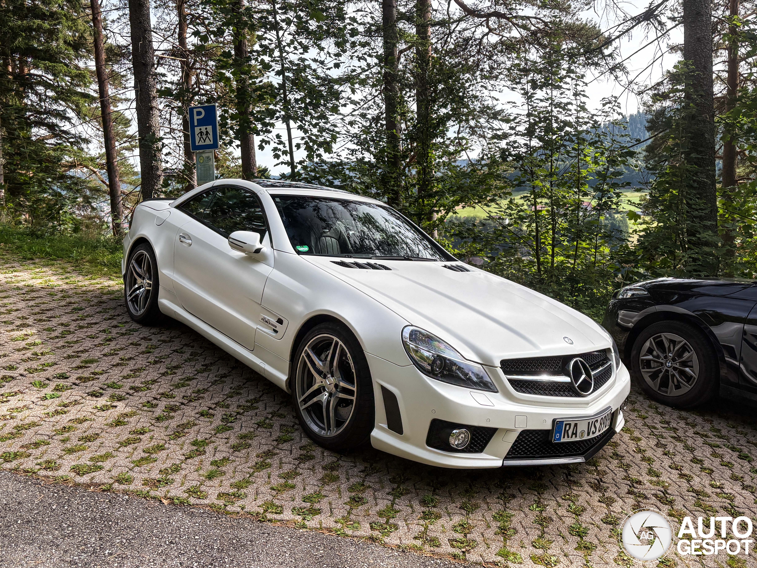 Mercedes-Benz SL 63 AMG Edition IWC - 10 November 2025 - Autogespot