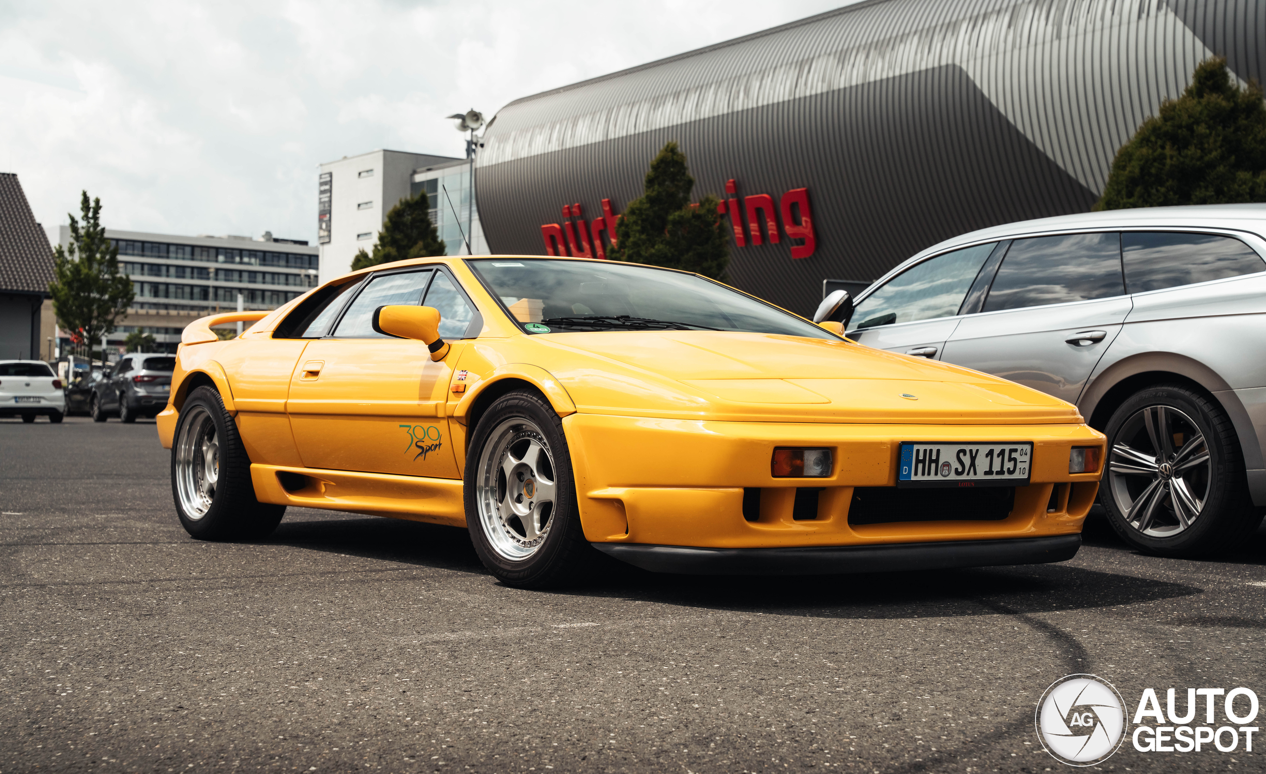 Lotus Esprit 300 Sport - 11 November 2025 - Autogespot