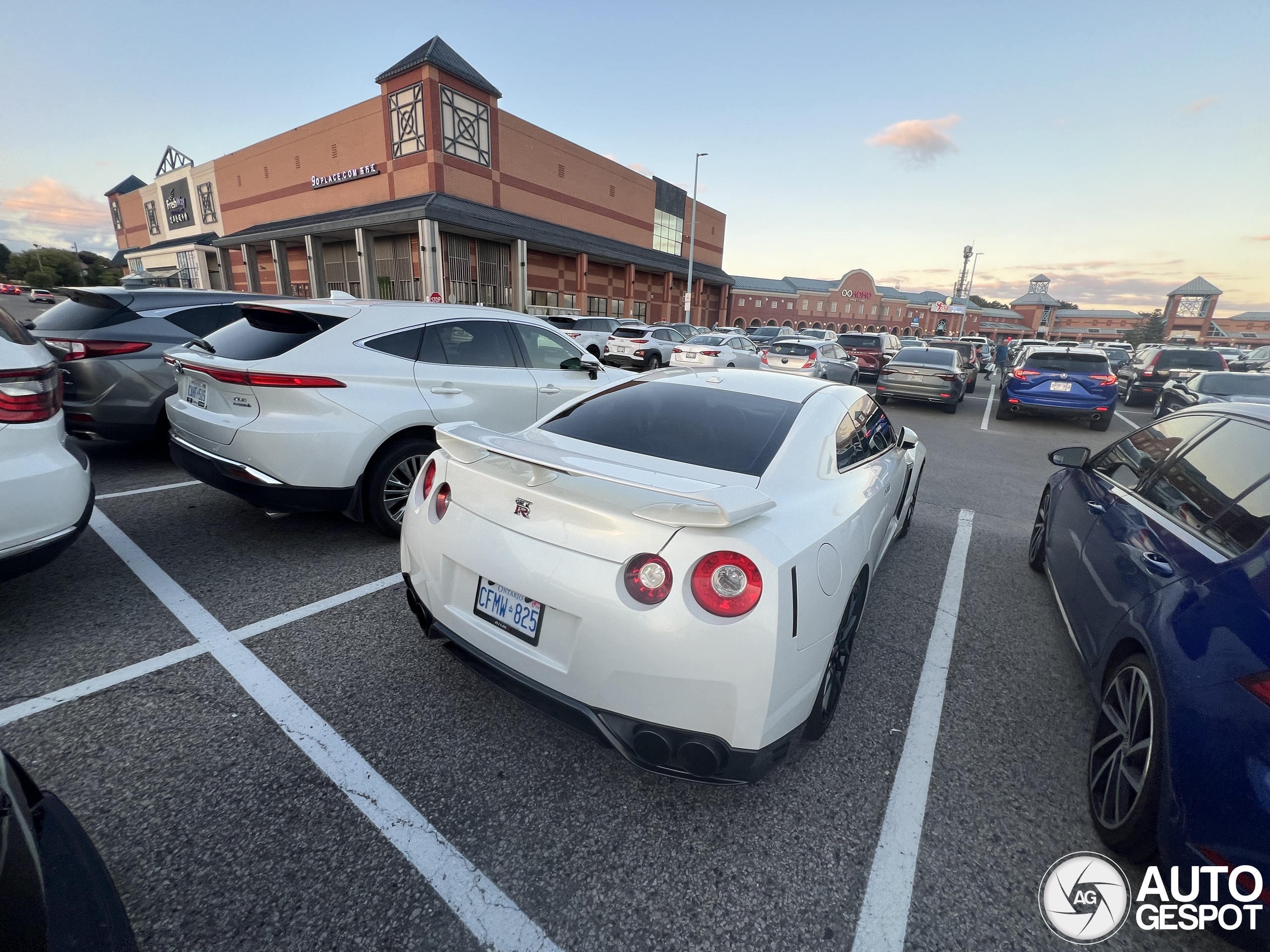 Nissan GT-R 2015 - 11 November 2025 - Autogespot