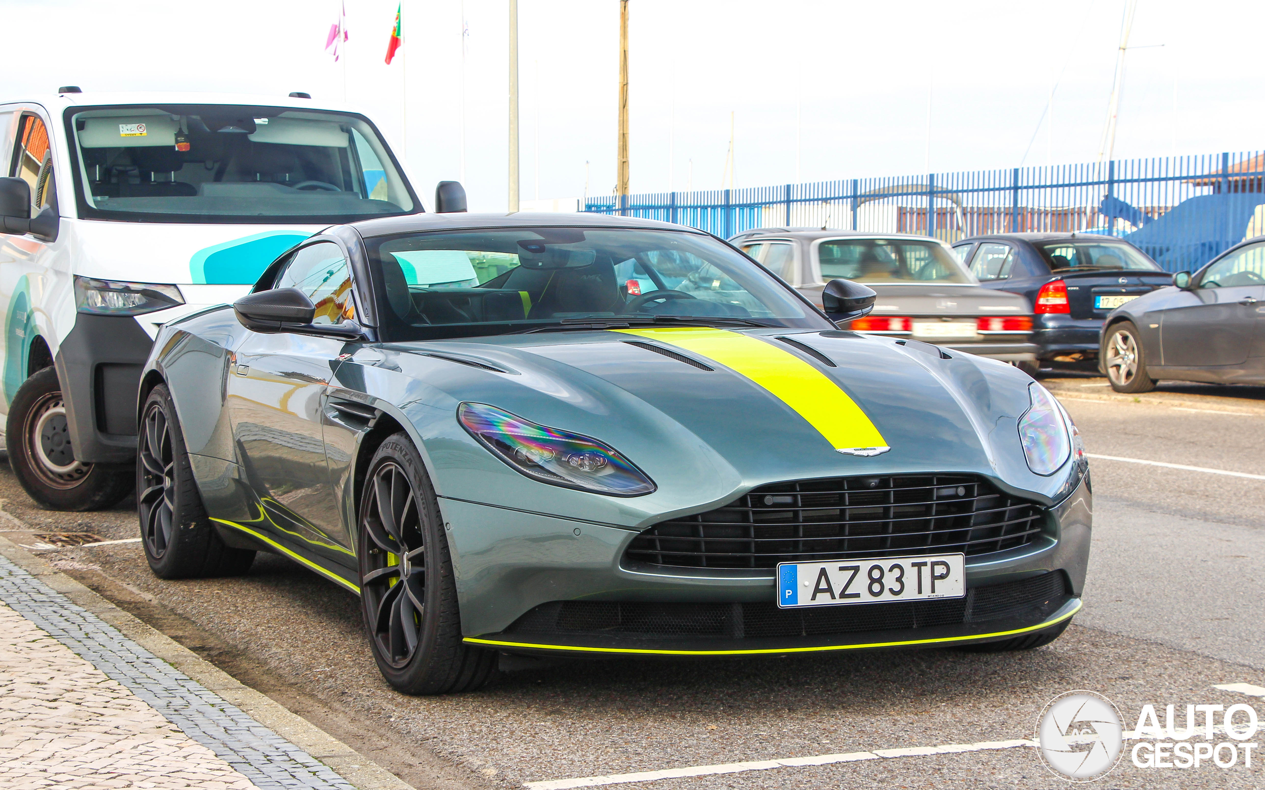 Aston Martin DB11 AMR Signature Edition - 13 November 2025 - Autogespot
