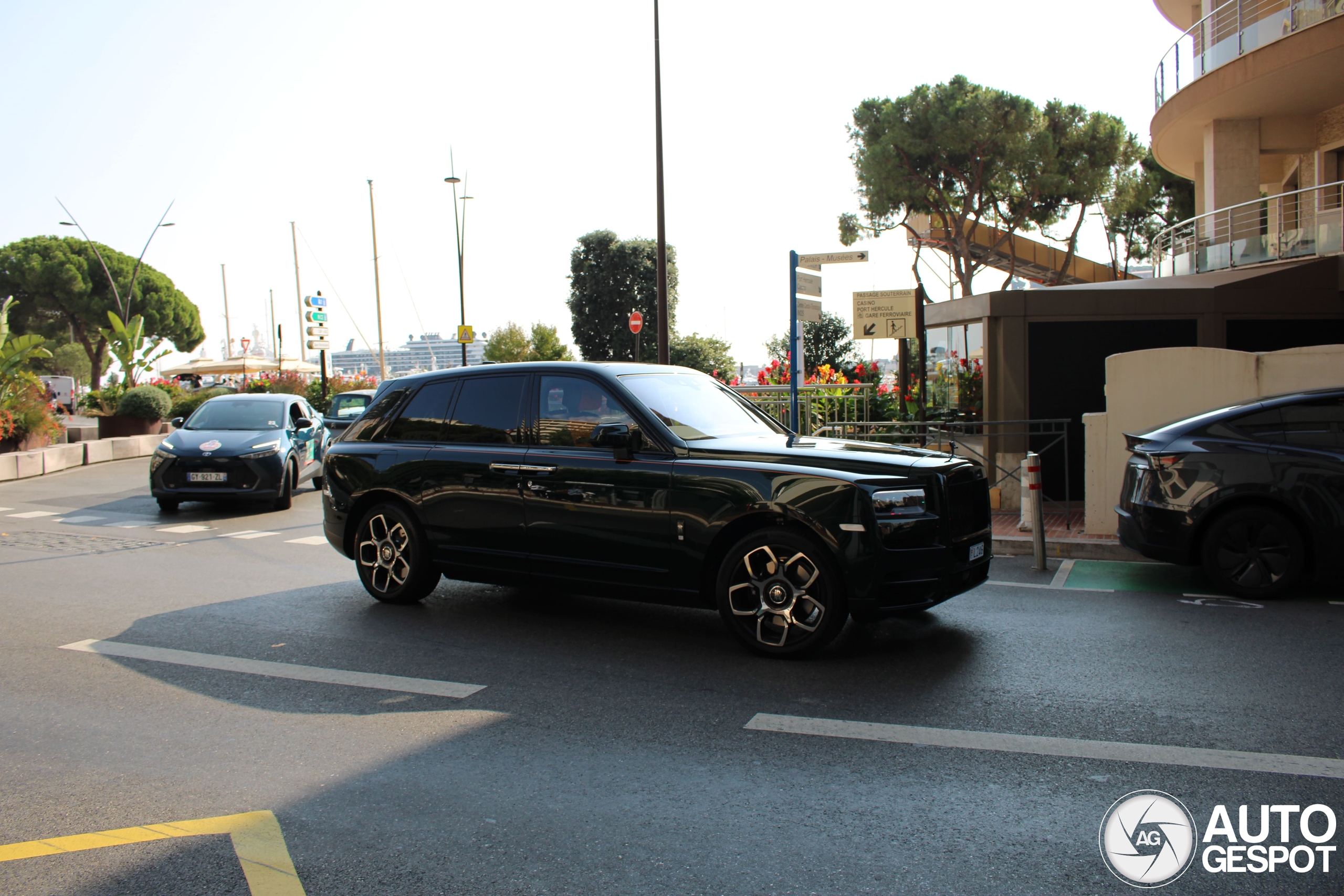 Rolls-Royce Cullinan Black Badge - 14 November 2025 - Autogespot