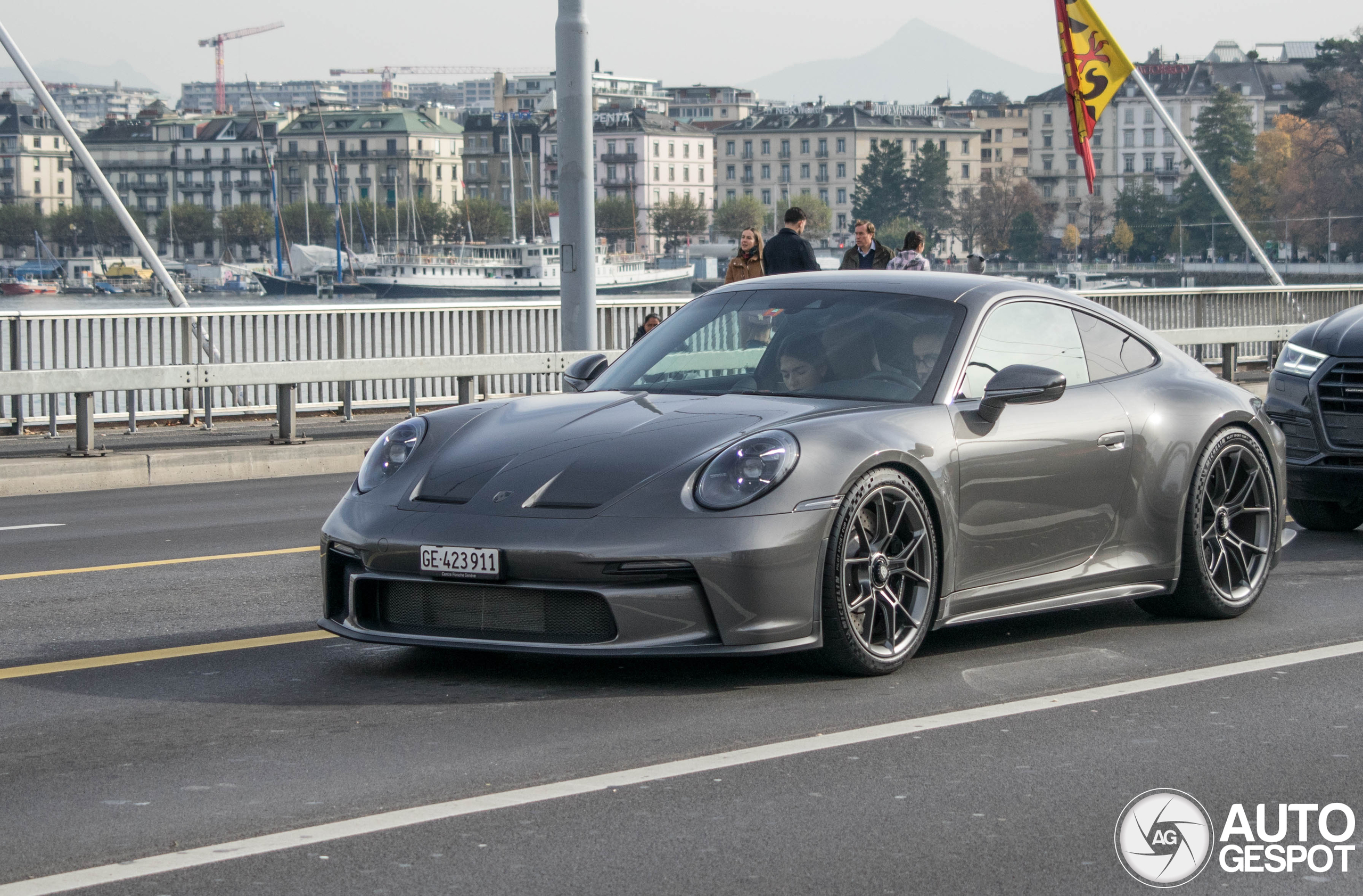 Porsche 992 GT3 Touring MkI - 15 November 2025 - Autogespot