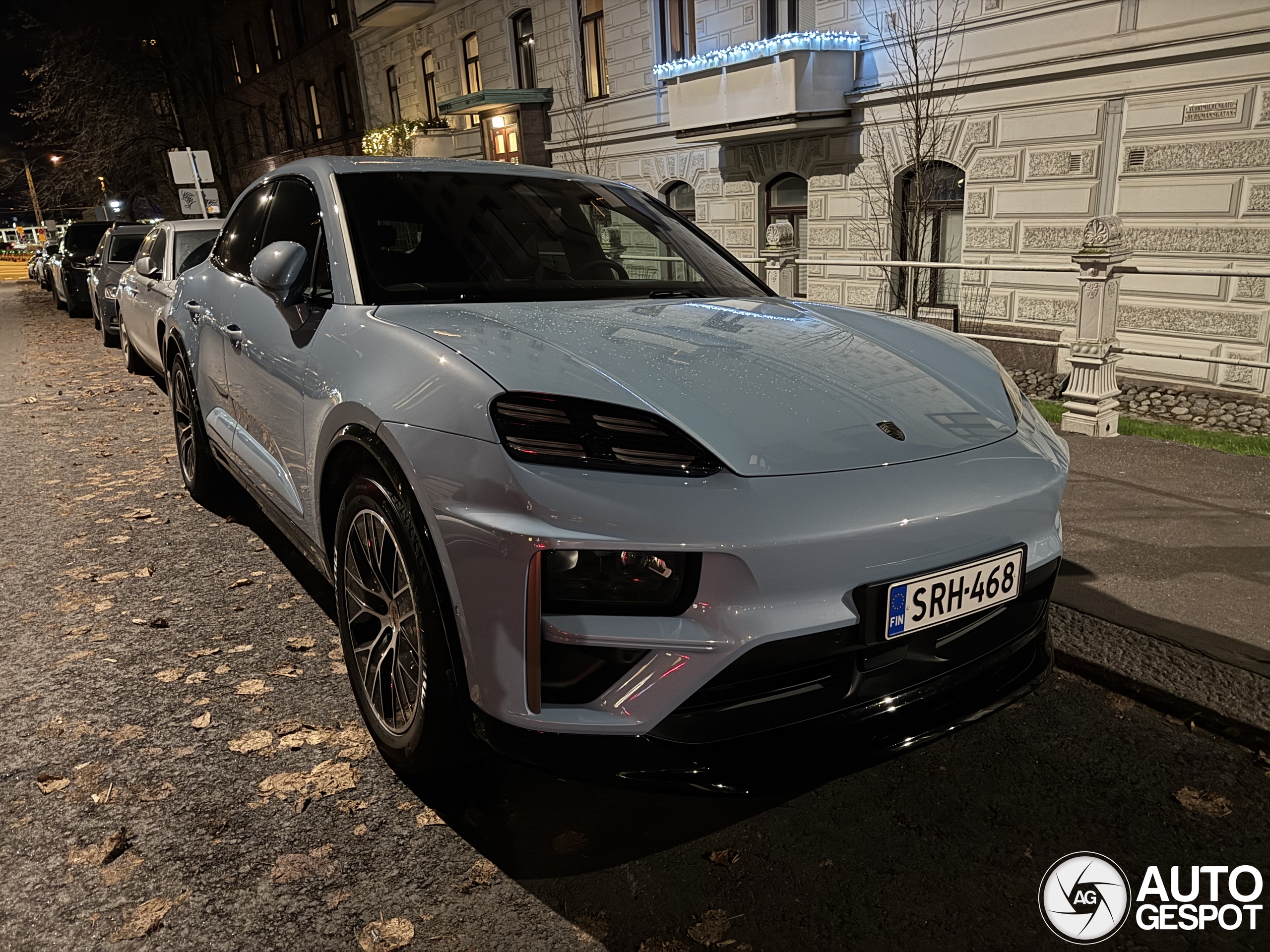 Porsche Macan EV Turbo - 15 November 2025 - Autogespot