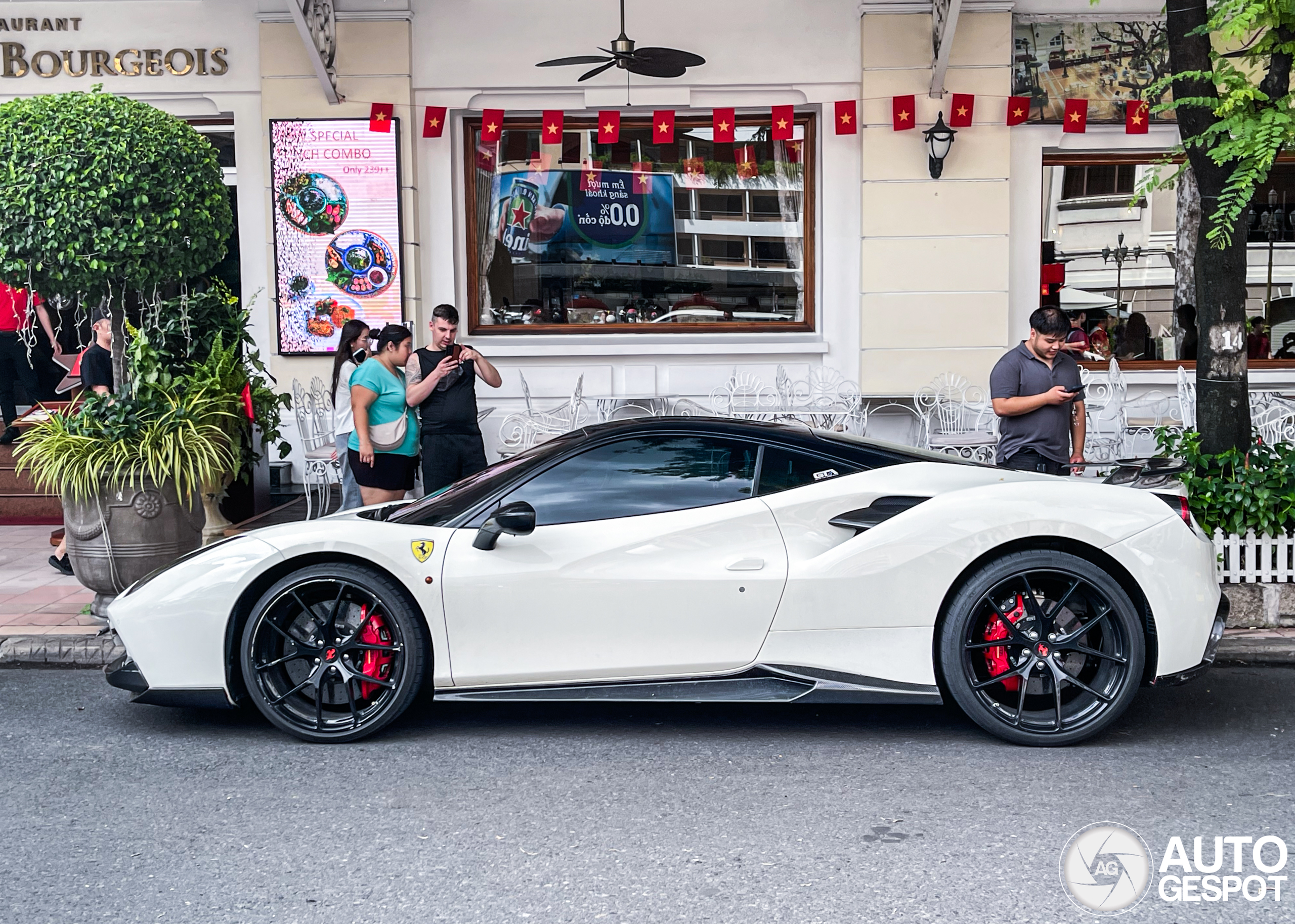 Ferrari 488 GTB Novitec Rosso - 16 November 2025 - Autogespot