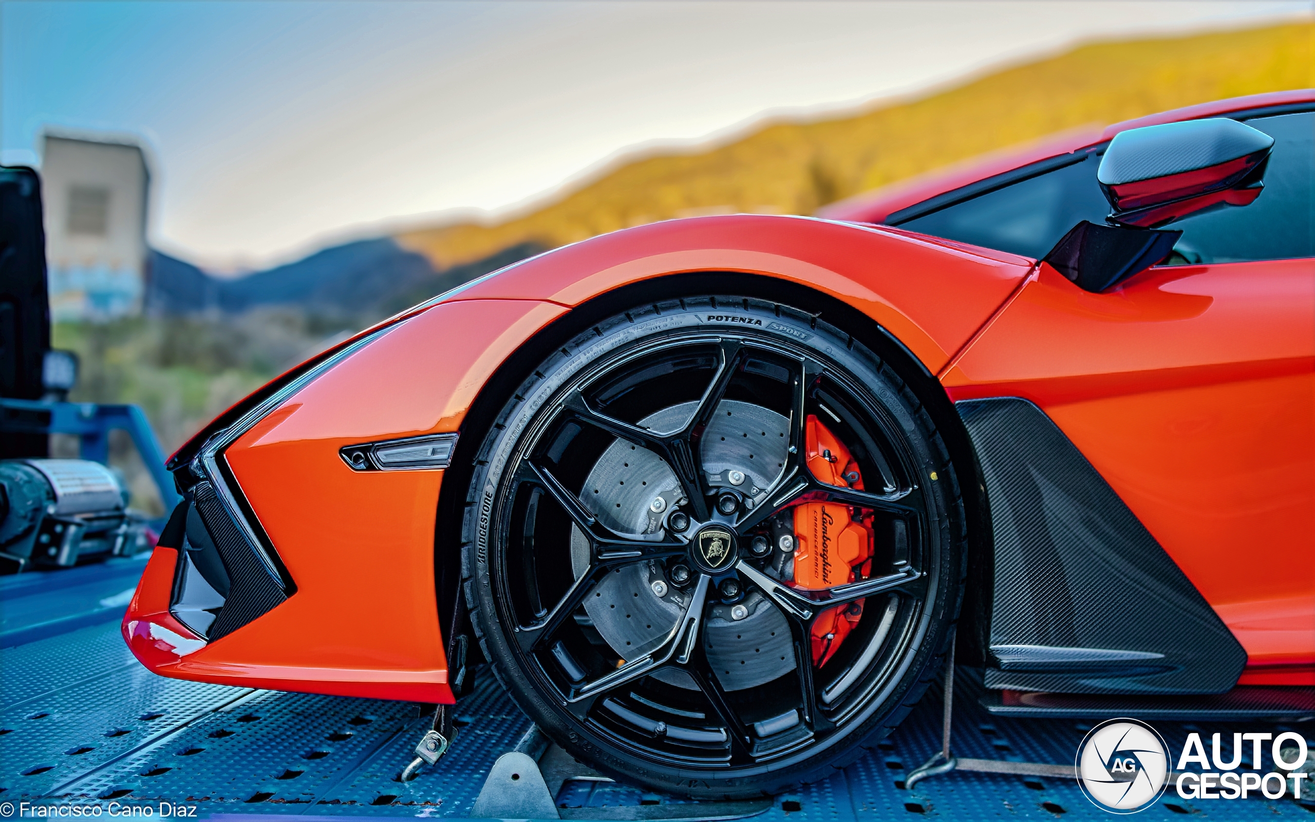 Lamborghini Revuelto - 16 November 2025 - Autogespot