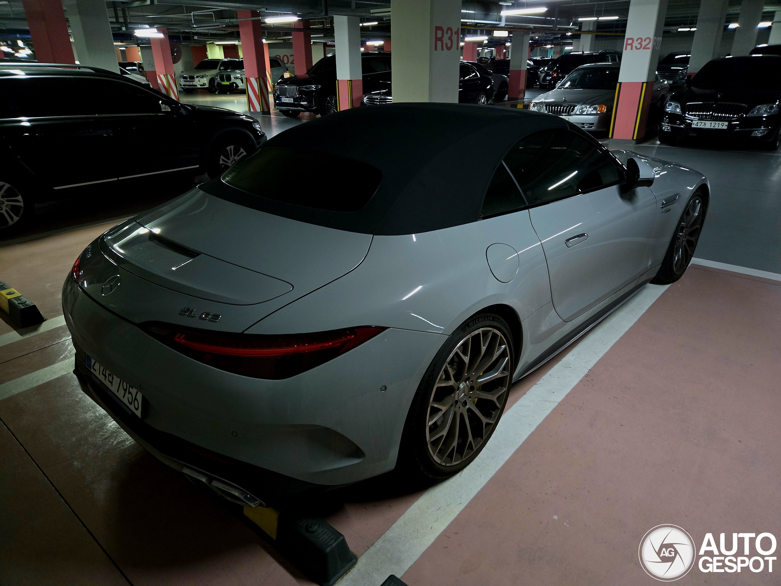 Mercedes-AMG SL 63 R232 - 16 November 2025 - Autogespot