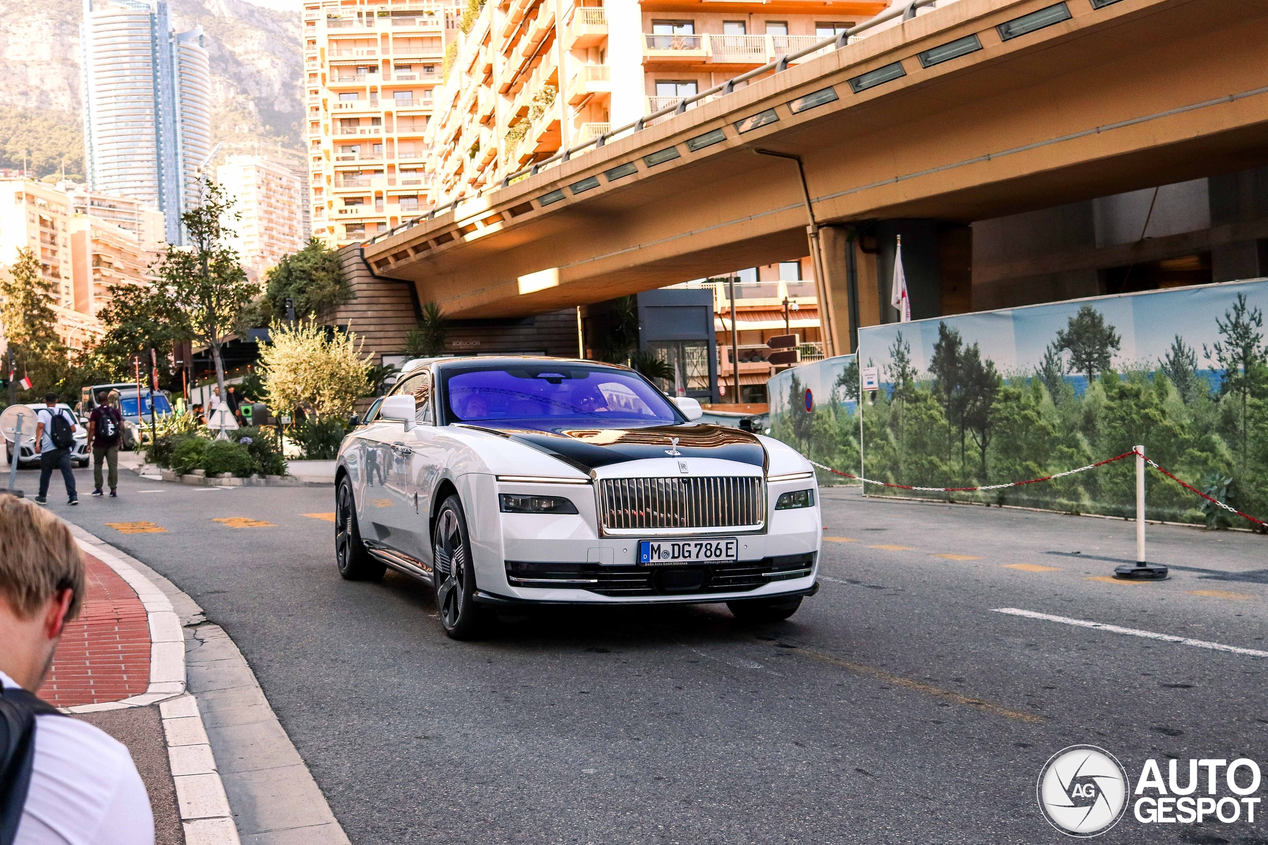 Rolls-Royce Spectre - 16 November 2025 - Autogespot