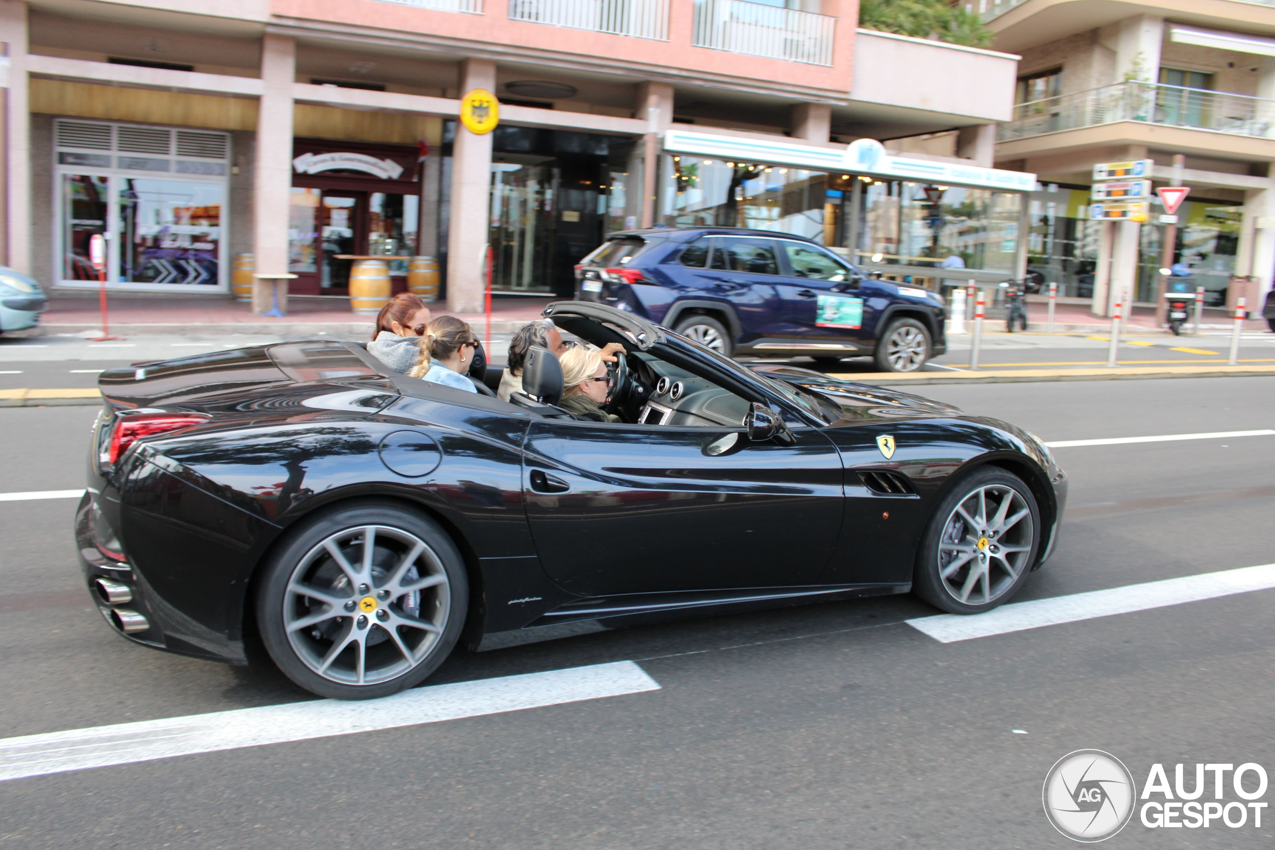 Ferrari California - 18 November 2025 - Autogespot